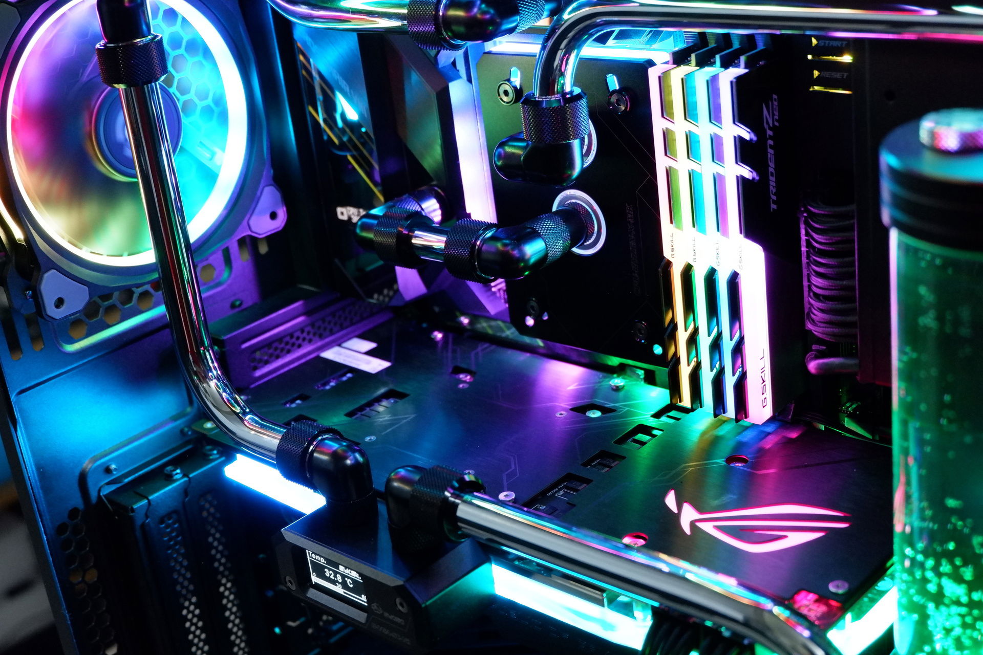 ROG Helios » builds.gg