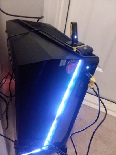 SSUPD Xhuttle White AORUS Stealth Build | Cable-less Tube-less Custom ...