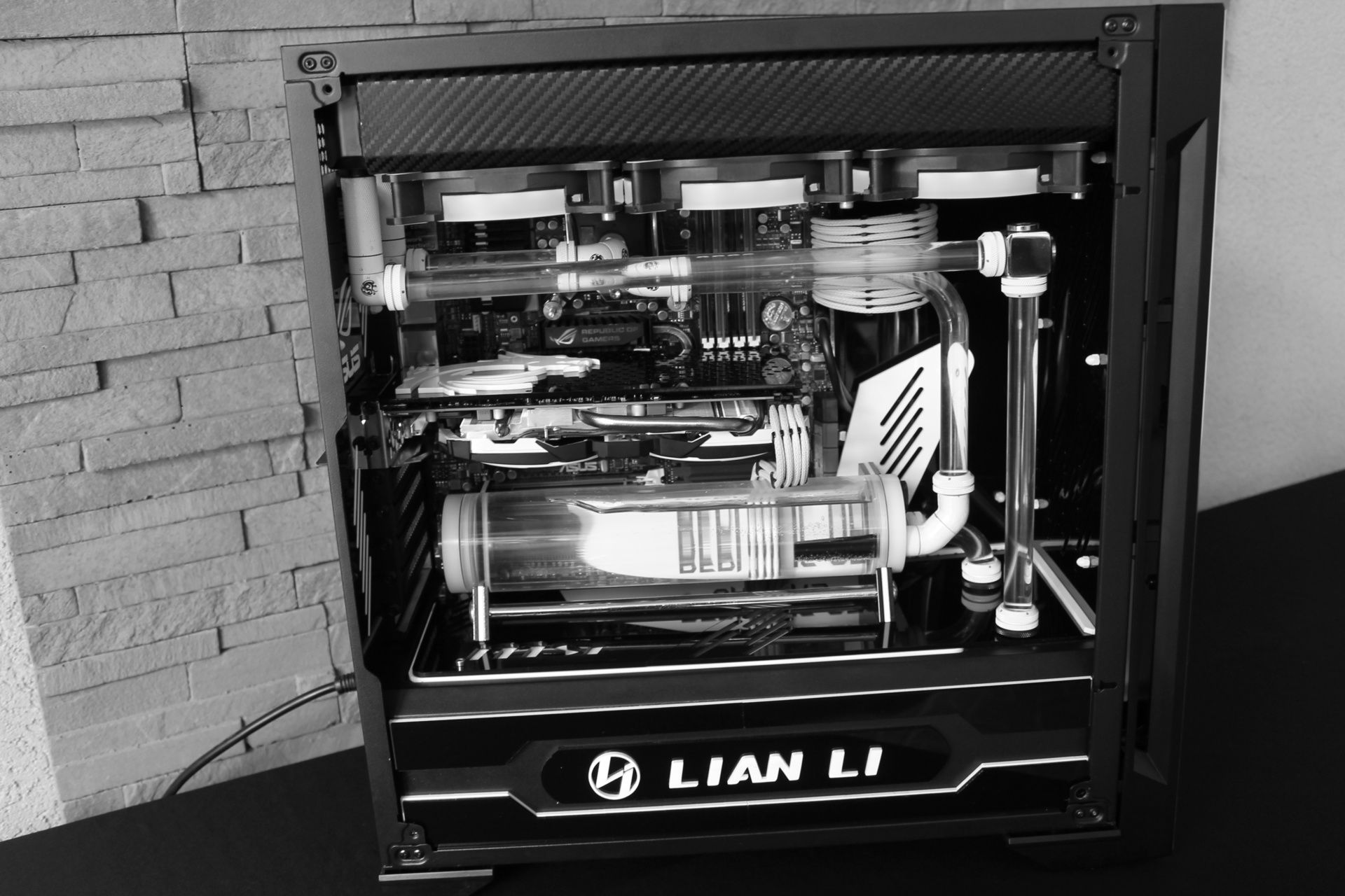 Lian Li rebuild » builds.gg