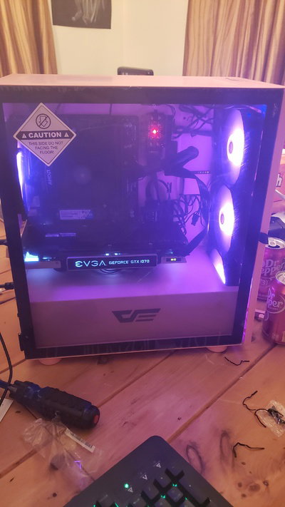 Tilia - a minimalistic open case » builds.gg