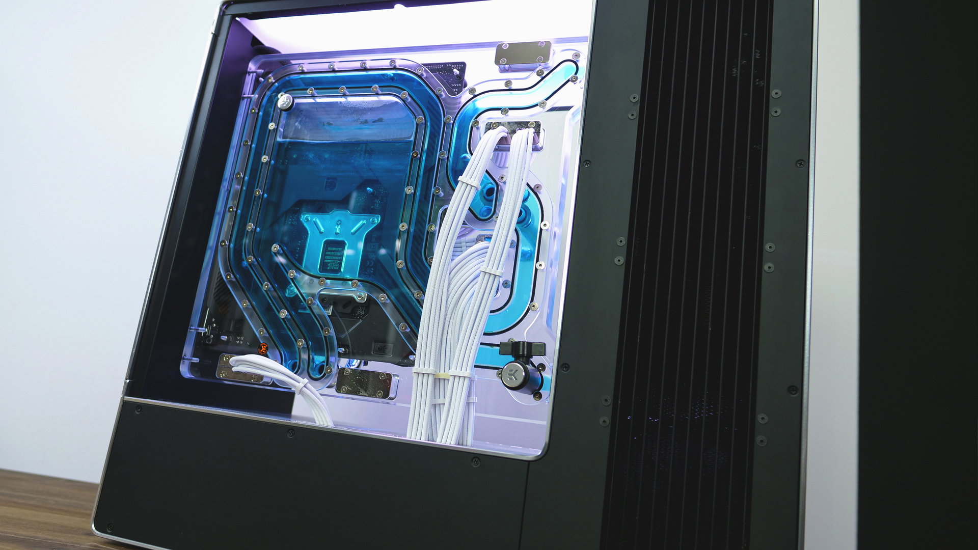 InWin 909EK » builds.gg