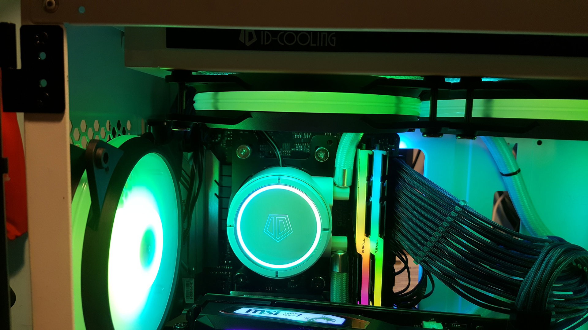Vertical mount GPU in a darkFlash DLM21 Mesh mATX case » builds.gg