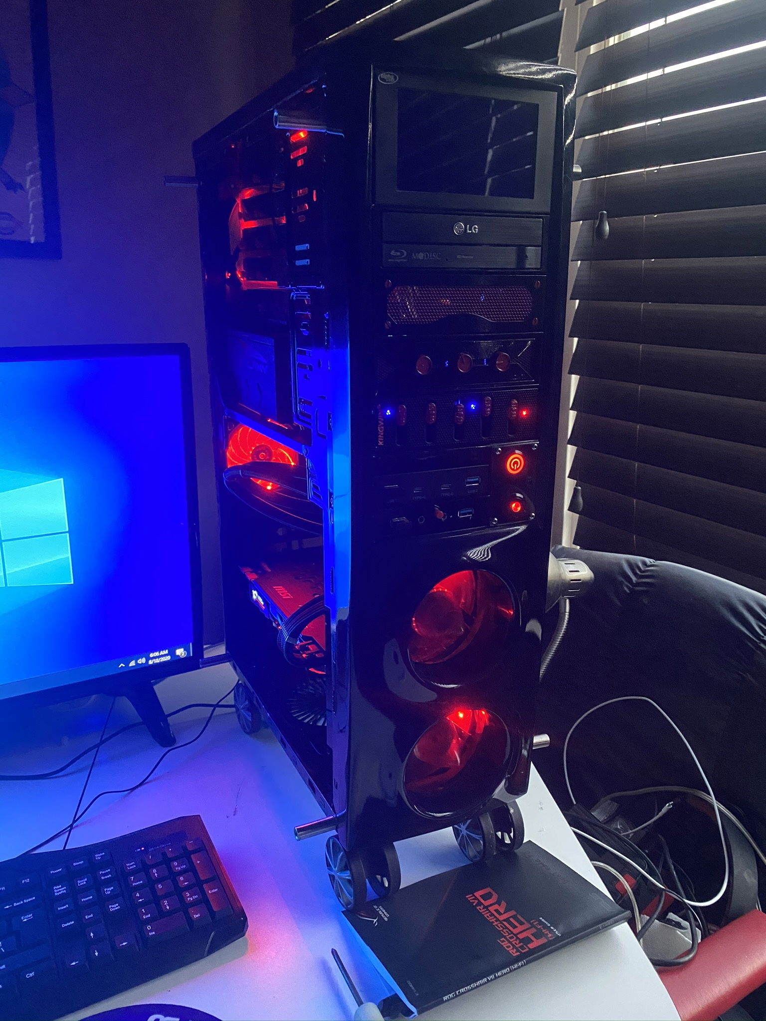 Old School Full Tower » builds.gg