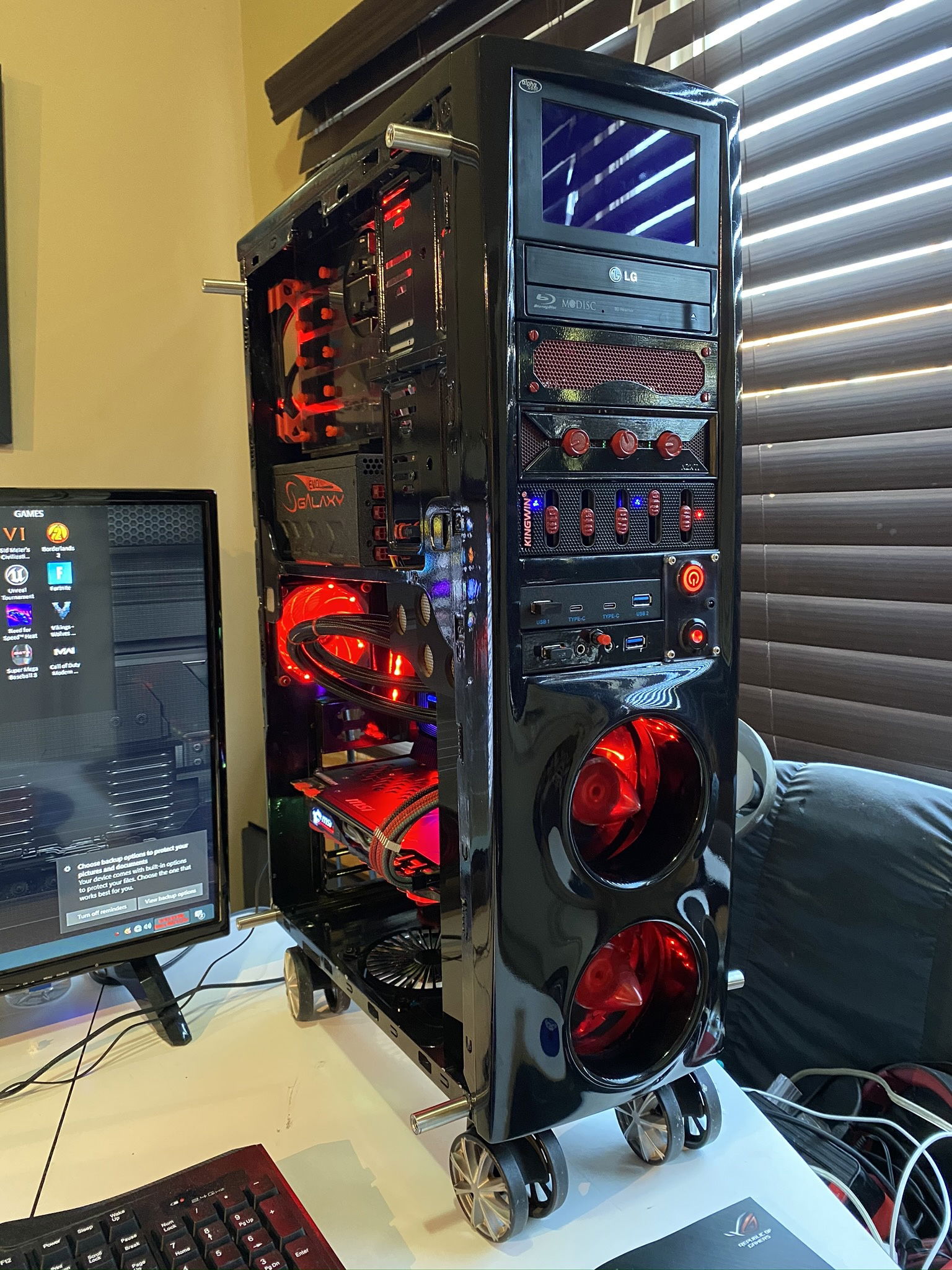 Old School Full Tower » builds.gg