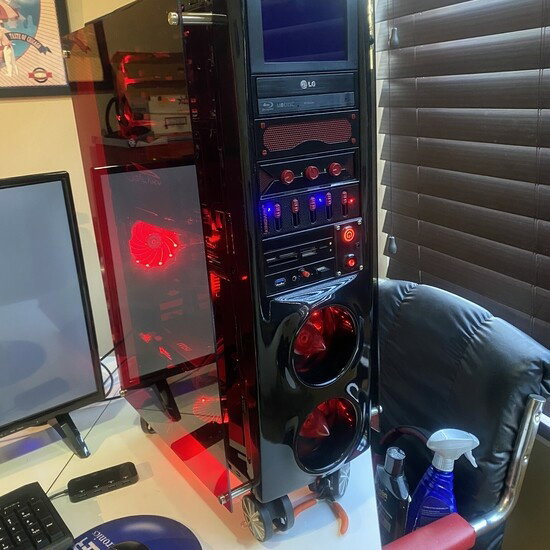 Old School Full Tower » builds.gg