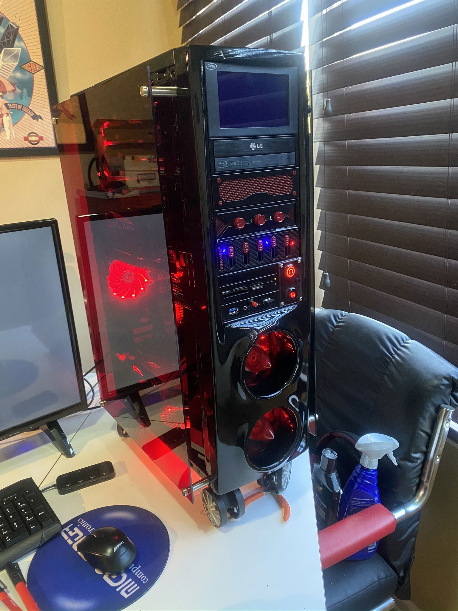 Old School Full Tower » builds.gg