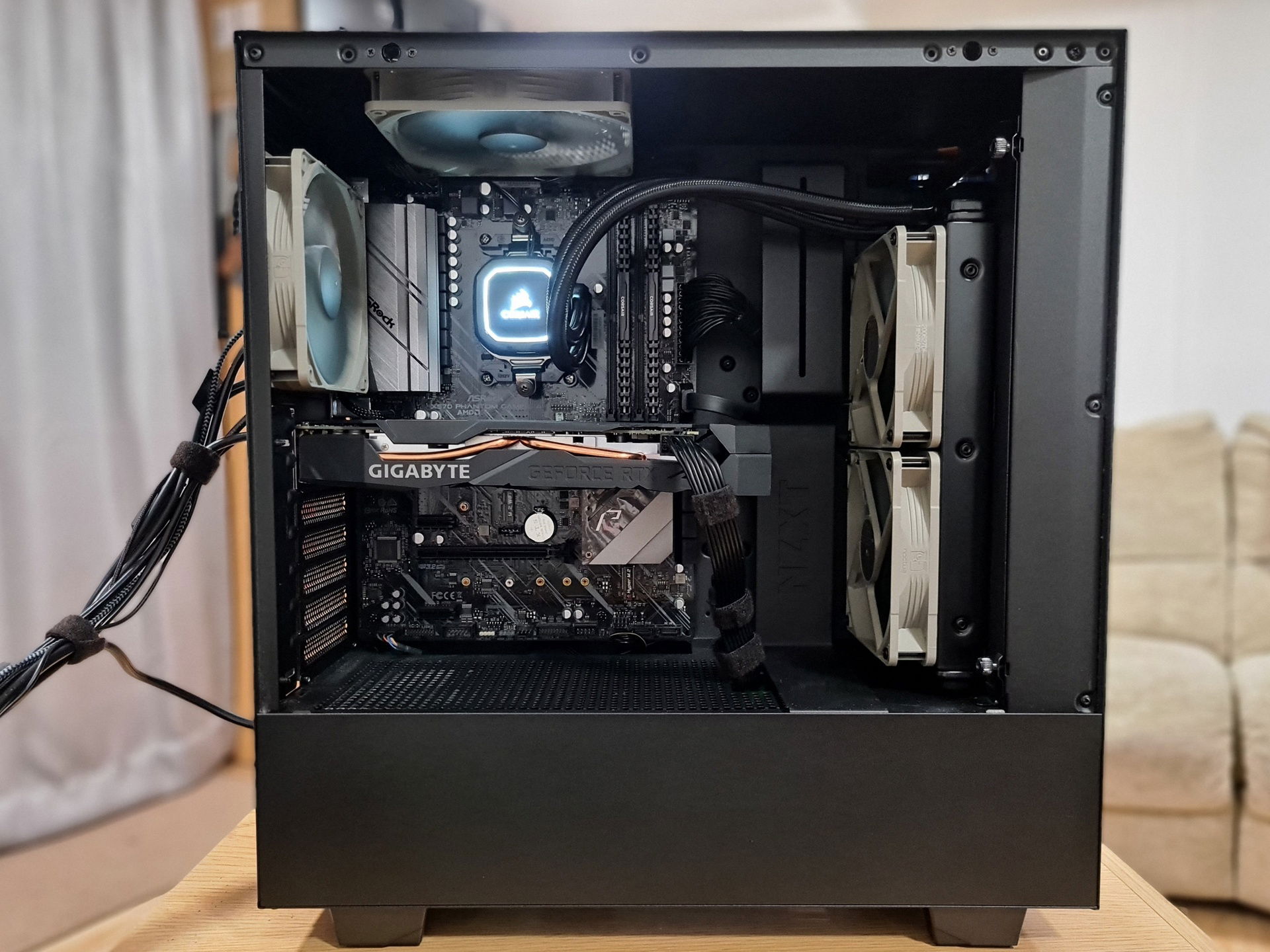 Ubuntu Linux Desktop » builds.gg