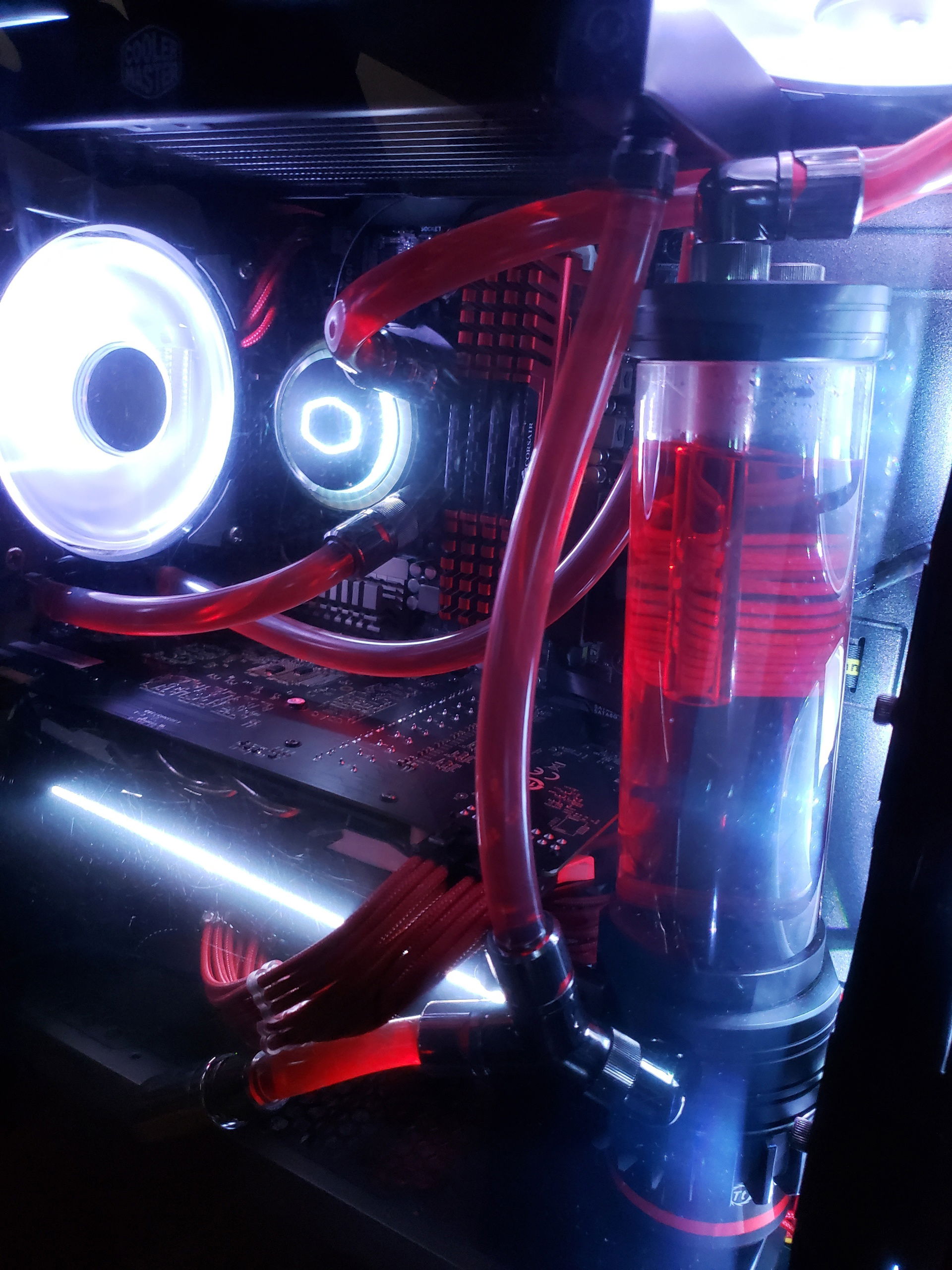 Antec DF-600 FLUX. » builds.gg