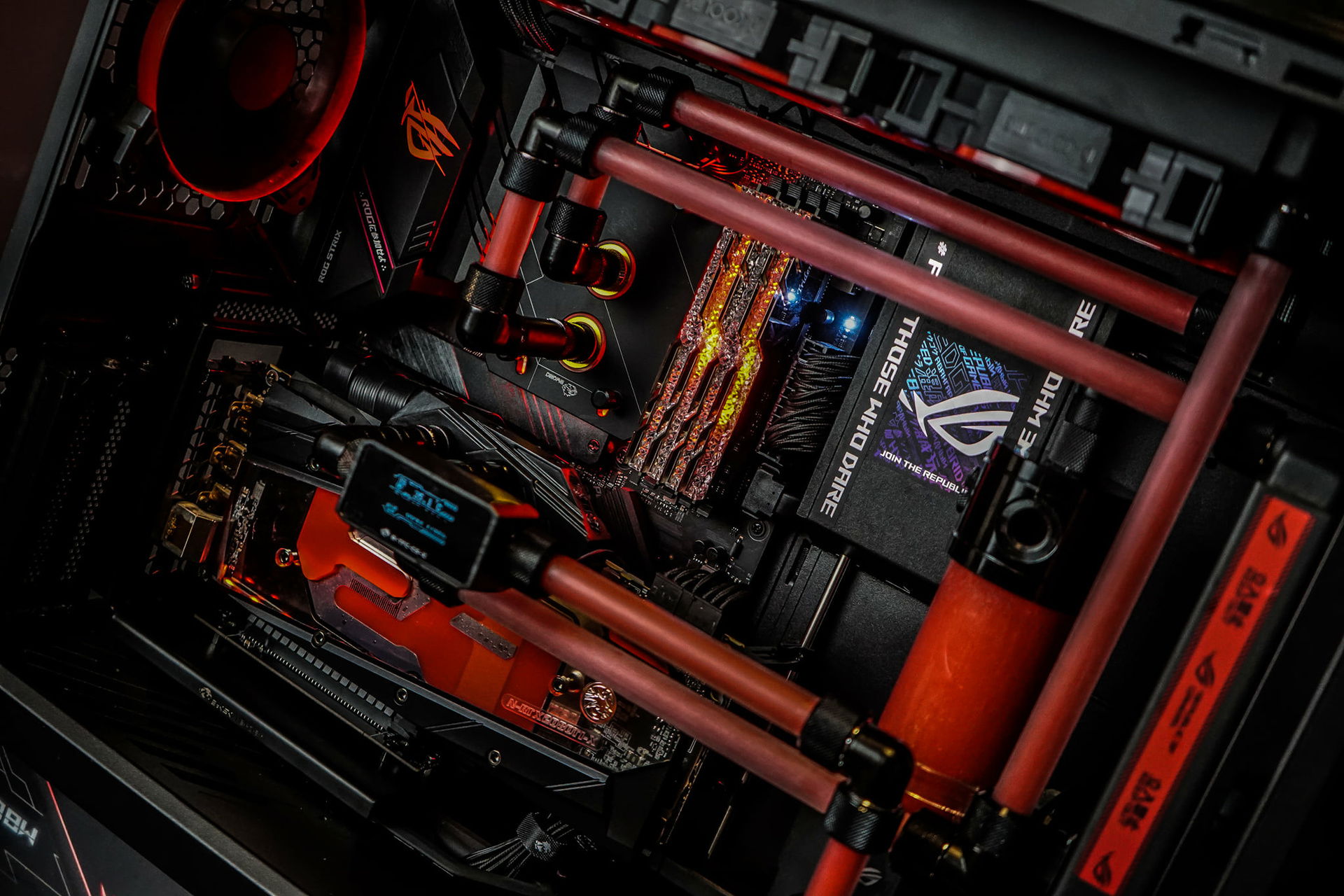 ROG Extreme » builds.gg