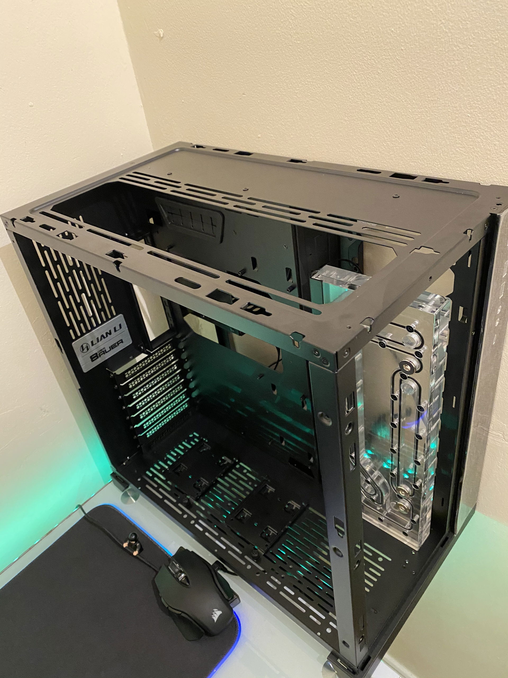 Black monster Lian li d011 » builds.gg