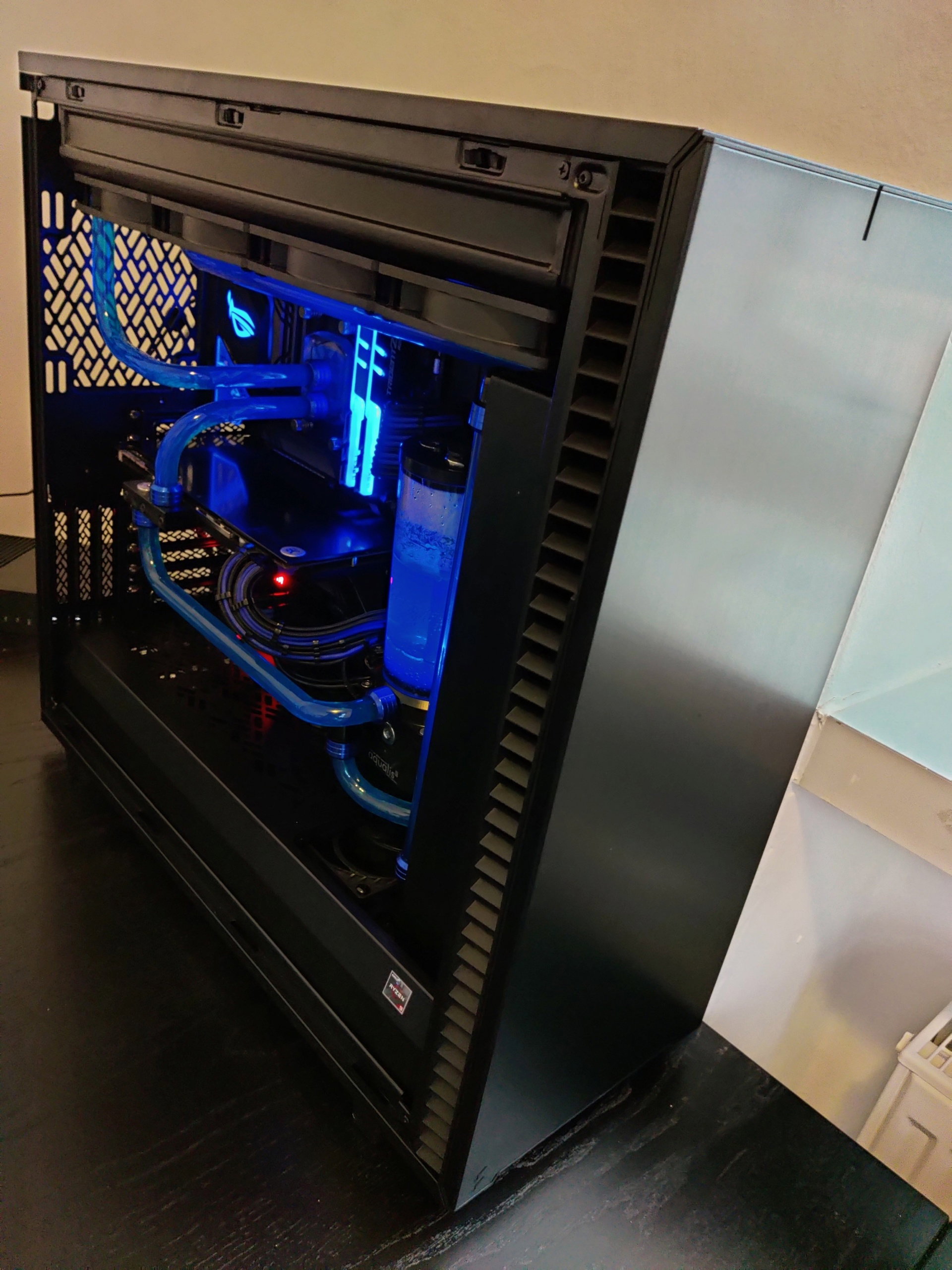 Fractal Design Define 7 XL Blue Build » builds.gg
