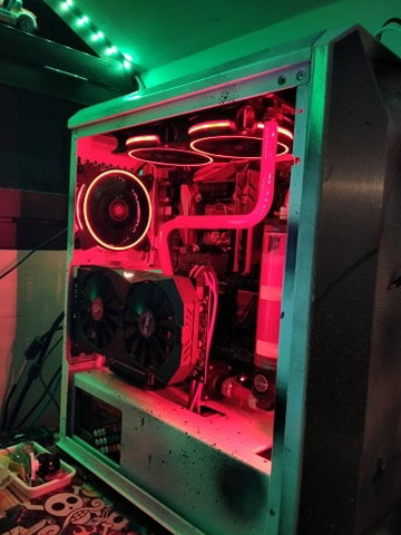 bloody snow theme for my personal rig » builds.gg