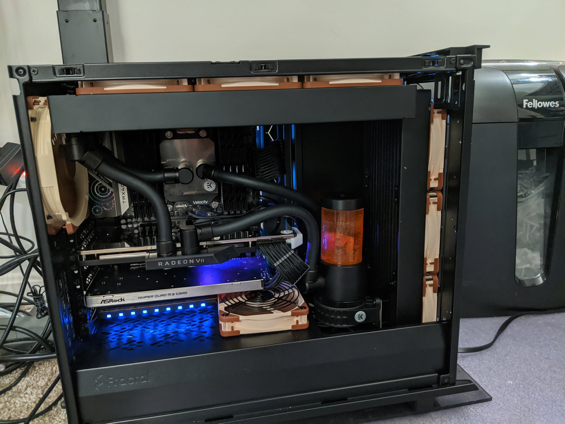 Define 7 - EKWB & Noctua » builds.gg
