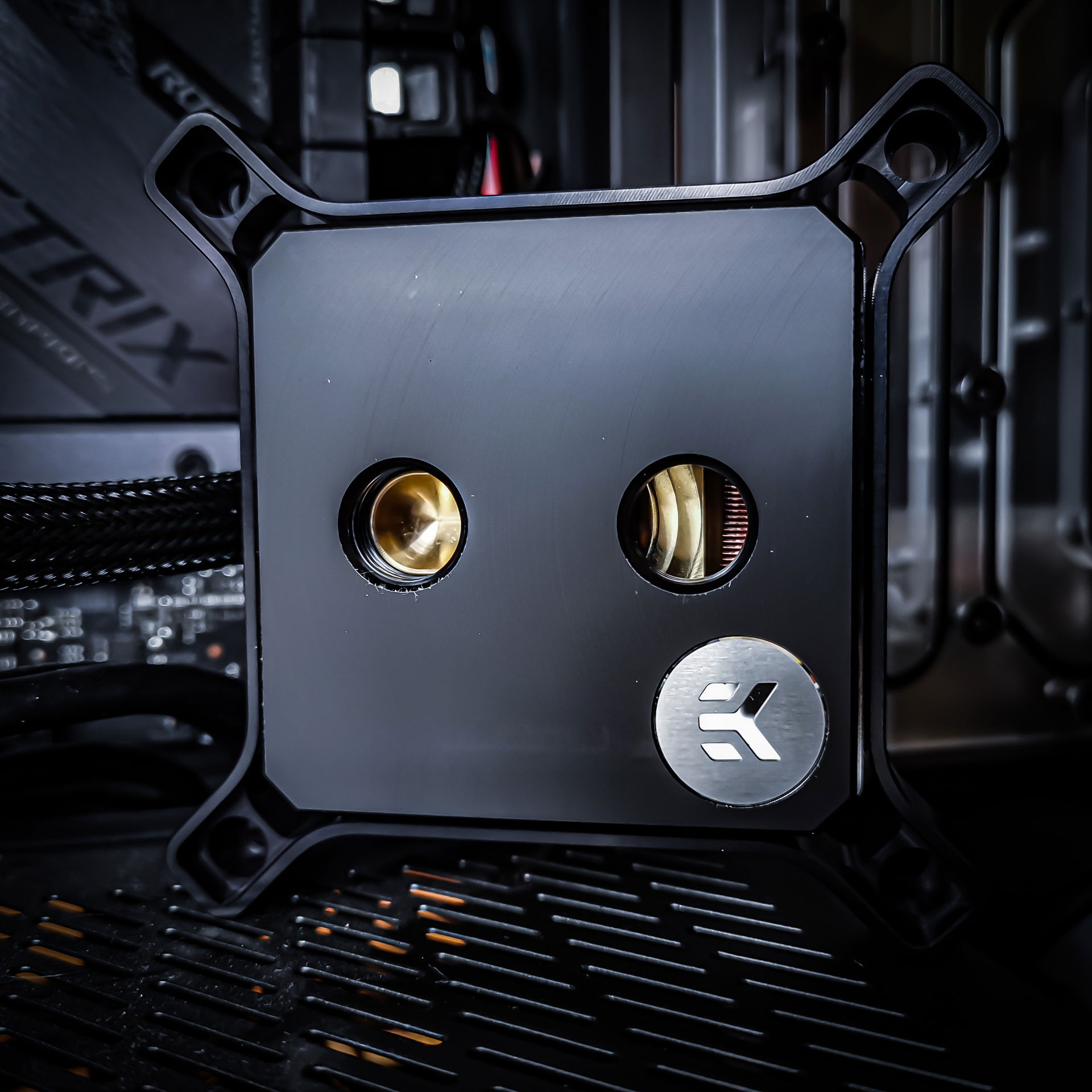 Fractal R6 EK Edition » builds.gg