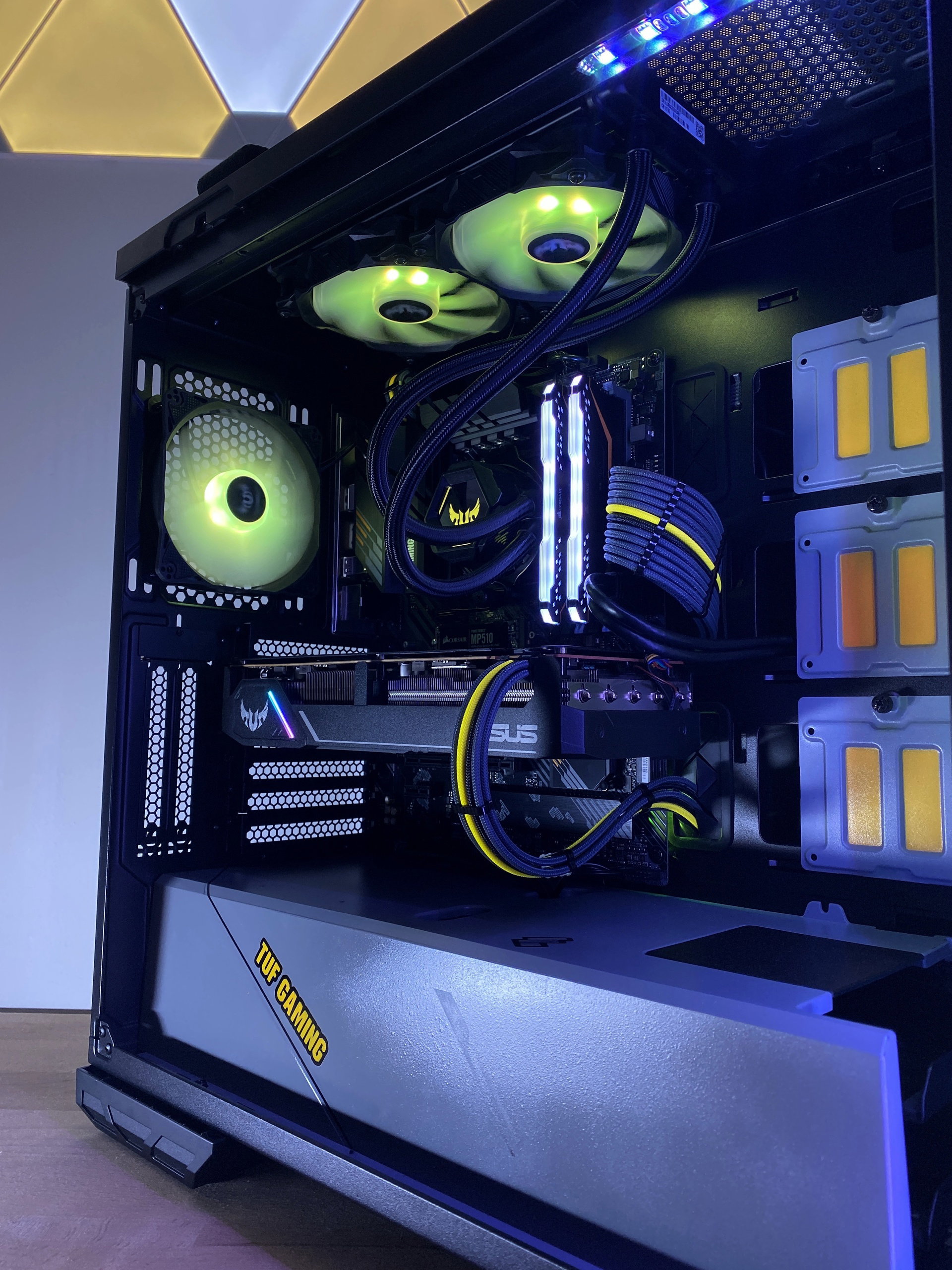 Asus TUF » builds.gg