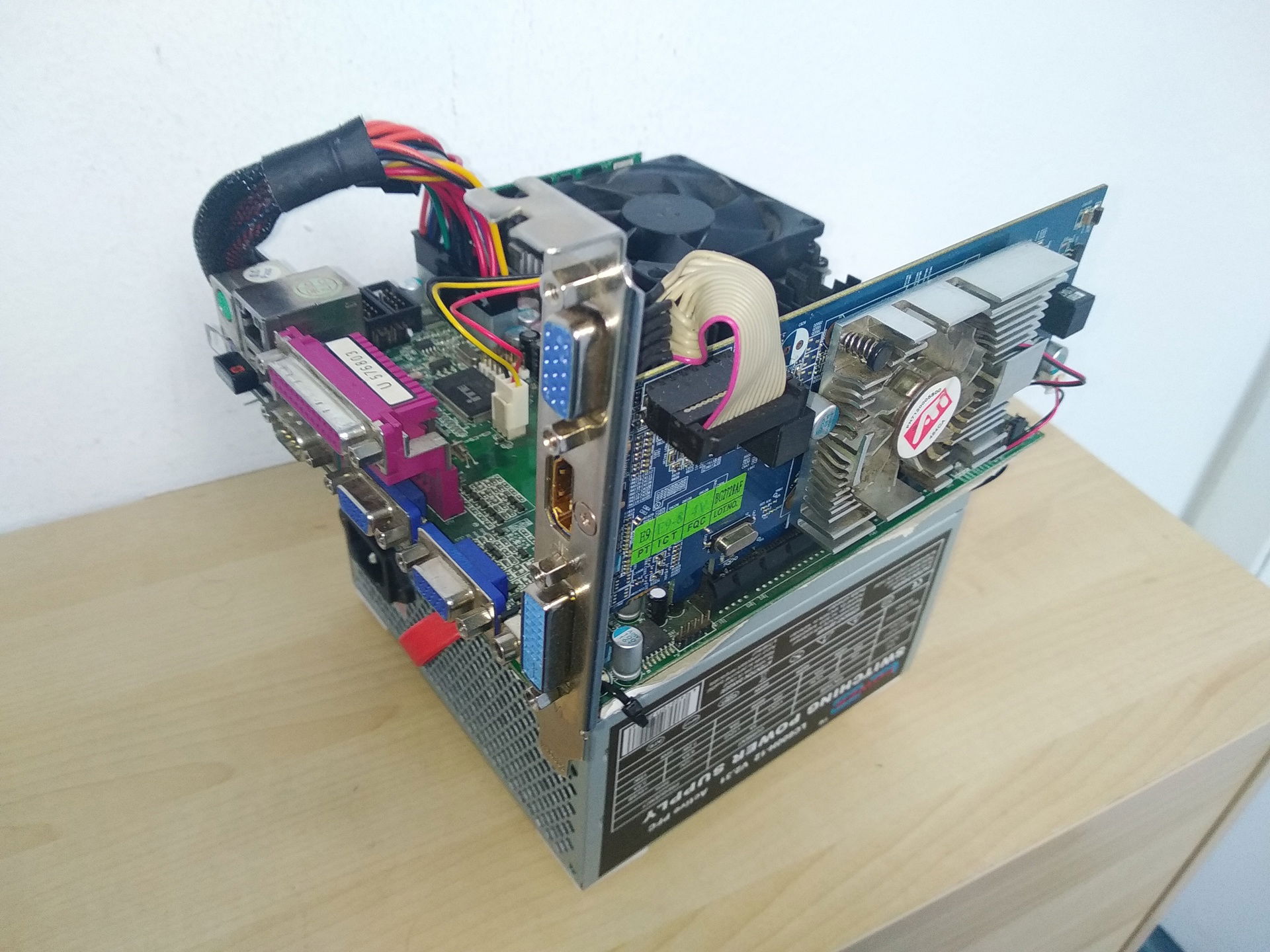 Minimalist GPU Test Bench » builds.gg