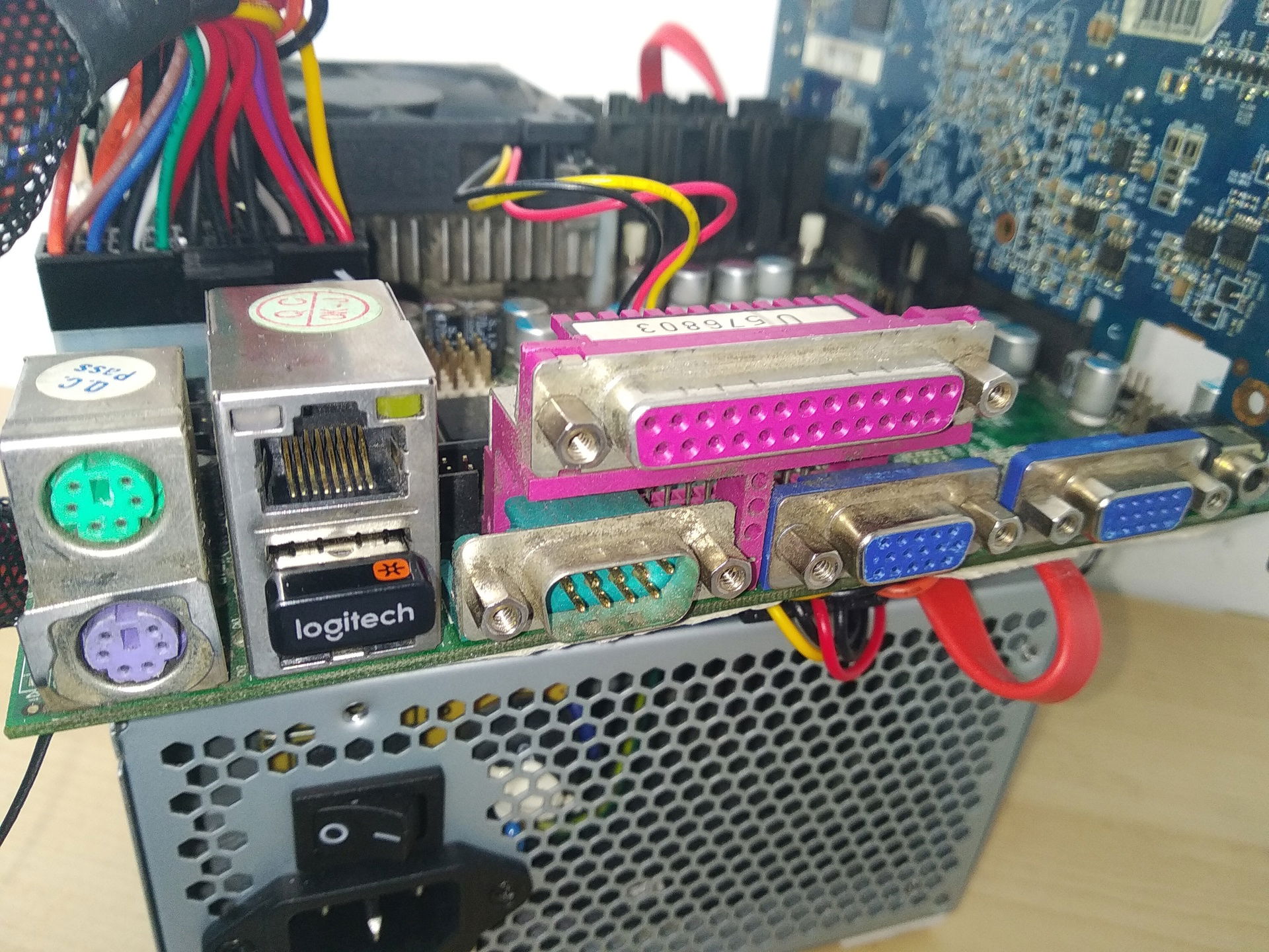 Minimalist GPU Test Bench » builds.gg