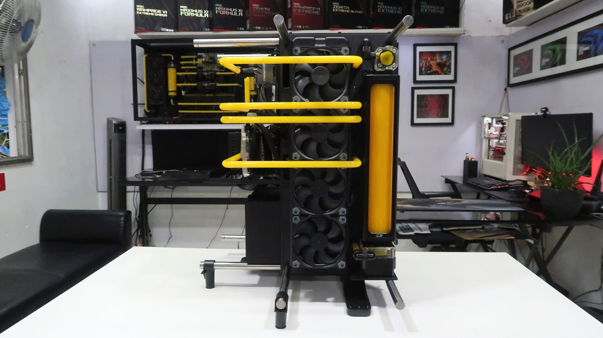 Custom Pc Build #69 " Elise " Black and yellow Asus Gaming Pc on a ...