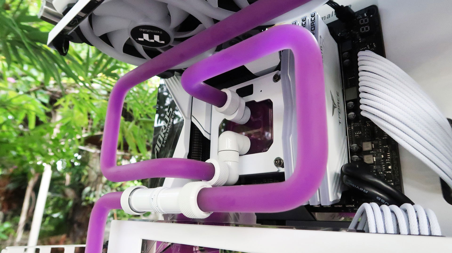 Custom Pc Build #73 "Purple Snow" A simple i7 10700k Cpu on a ...