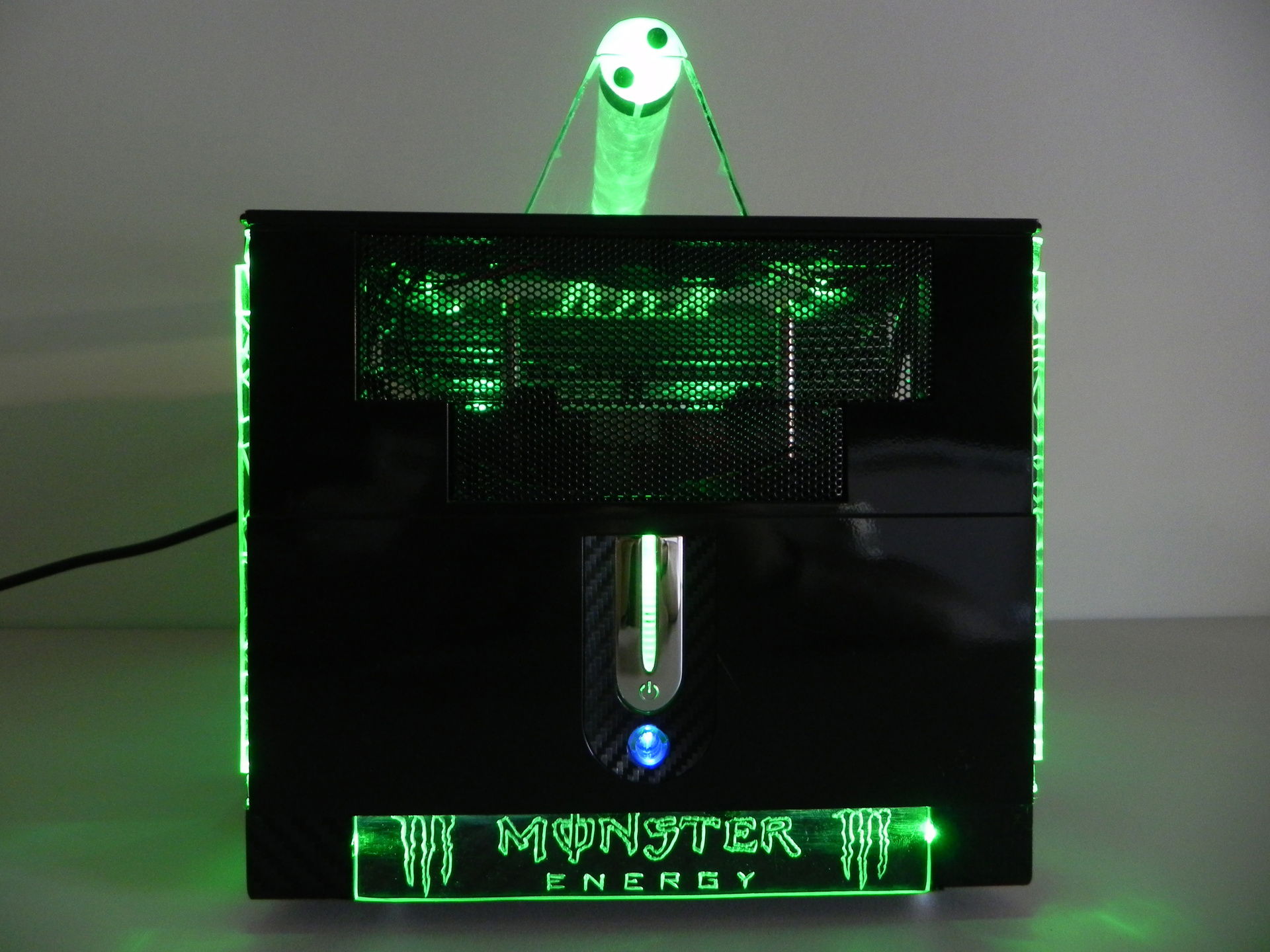 Monster Energy LAN Party Box » builds.gg