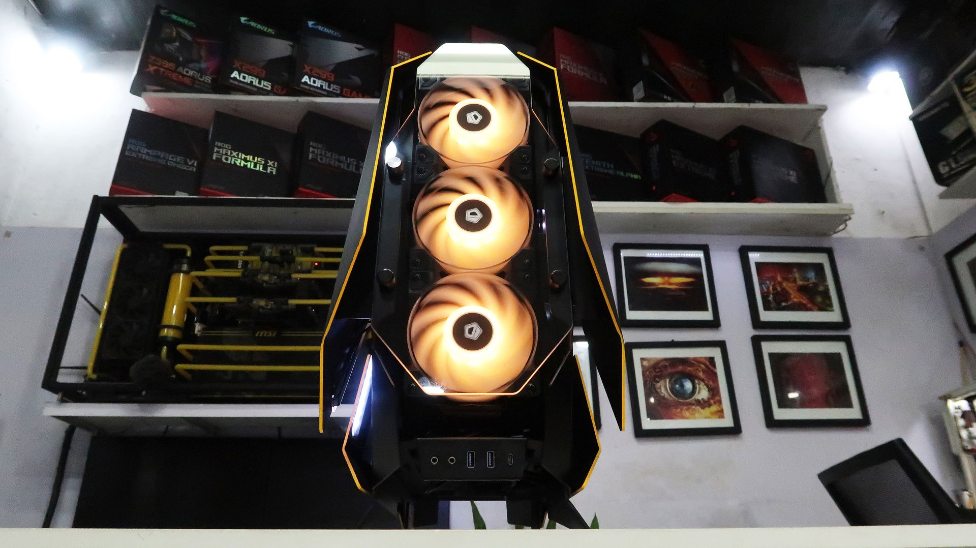 Custom Pc Build #81 "EVE" A futuristic gaming pc on a Jonsbo Mod-5 case ...