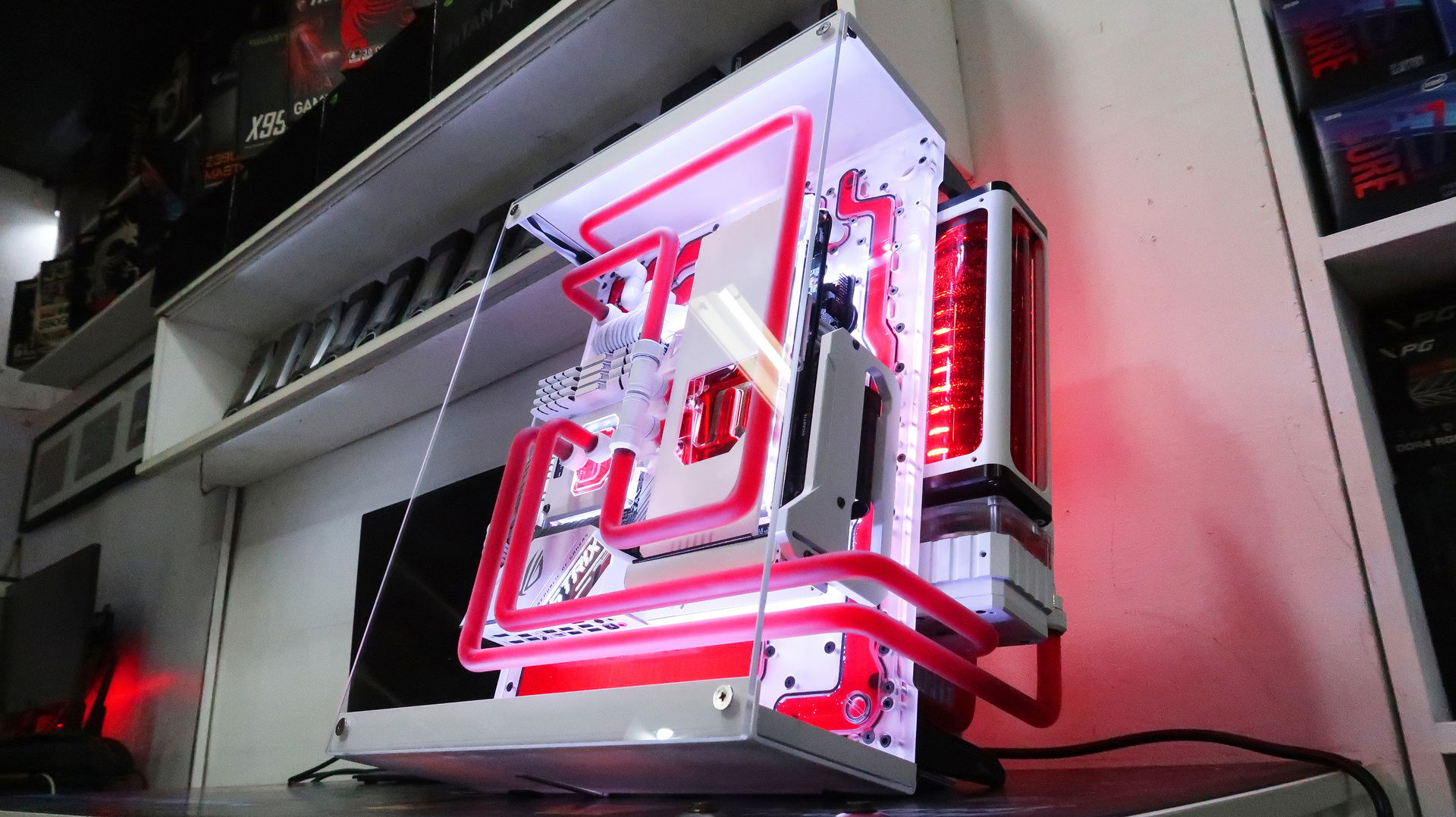 Custom Pc Build #83 " Red Velvet " Gaming pc on a Rhophilema Waterway ...