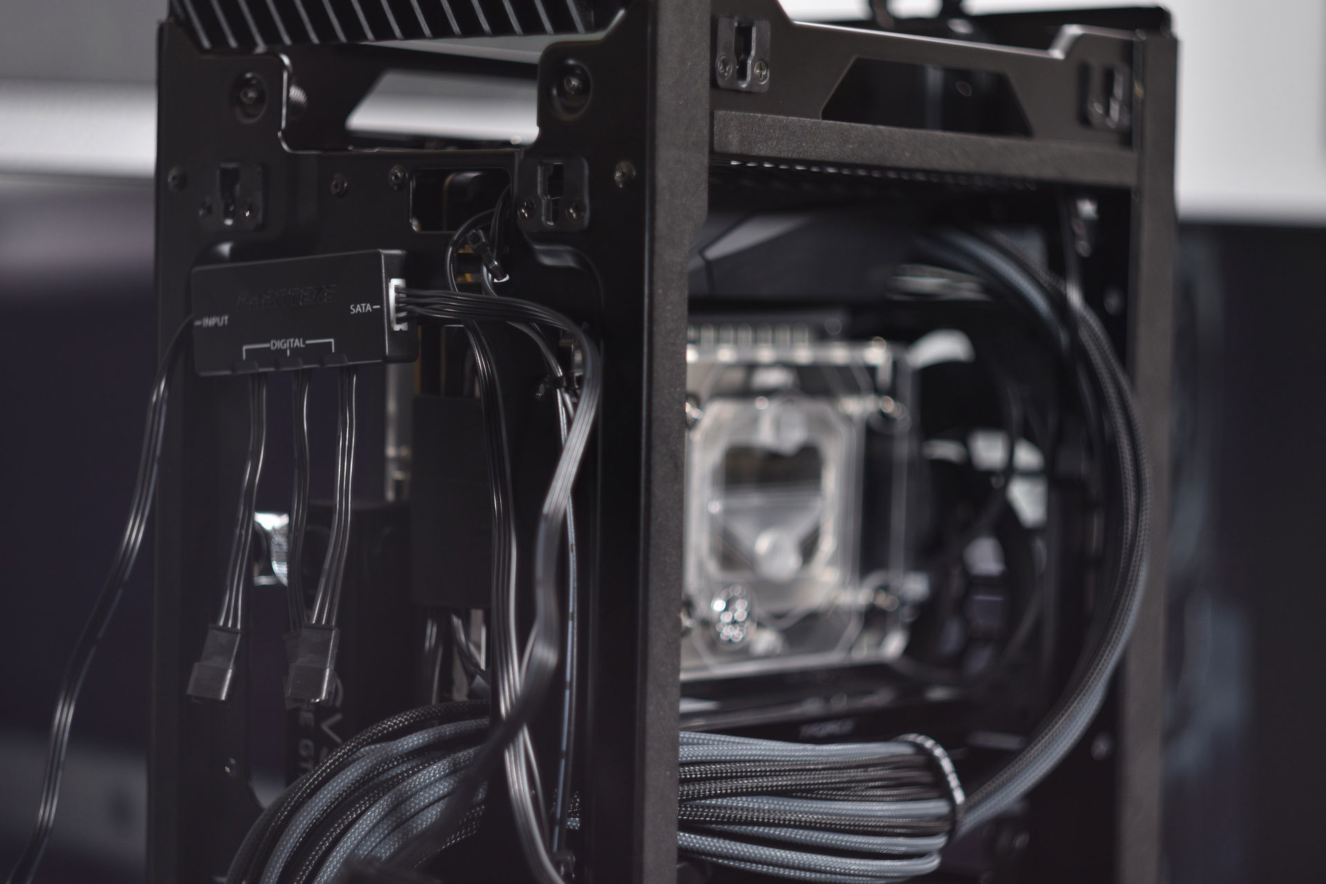 Phanteks Shift X Build Montage » builds.gg