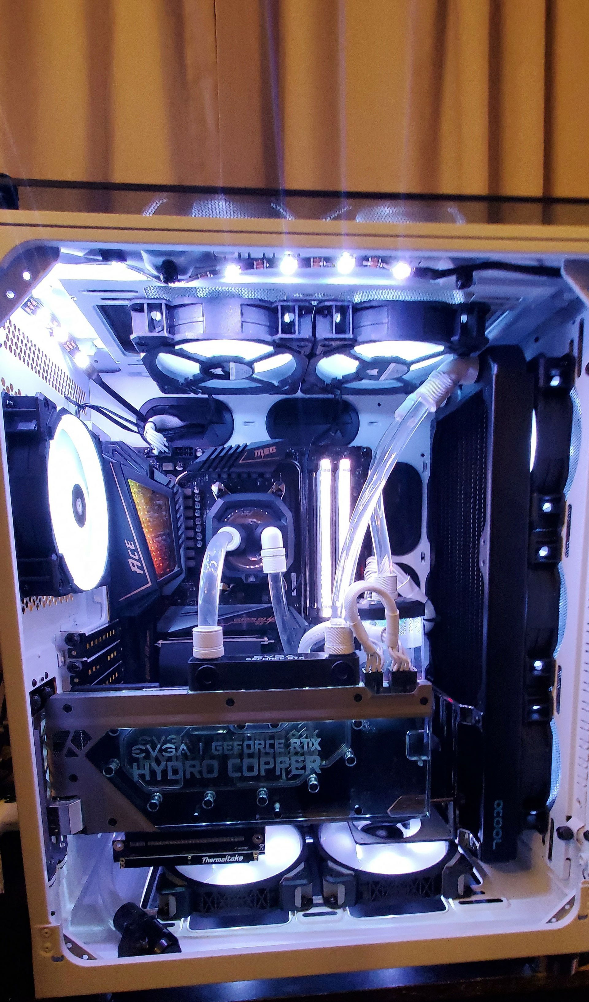 New case and MOBO » builds.gg