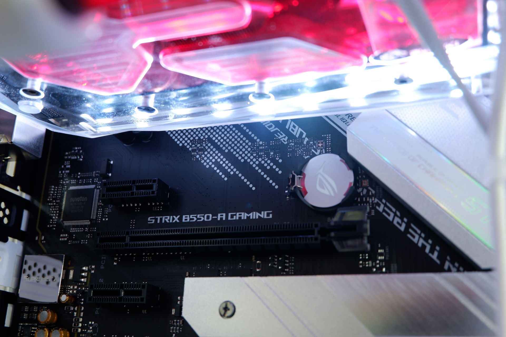 Awesomeness (a white ROG-themed build) » builds.gg