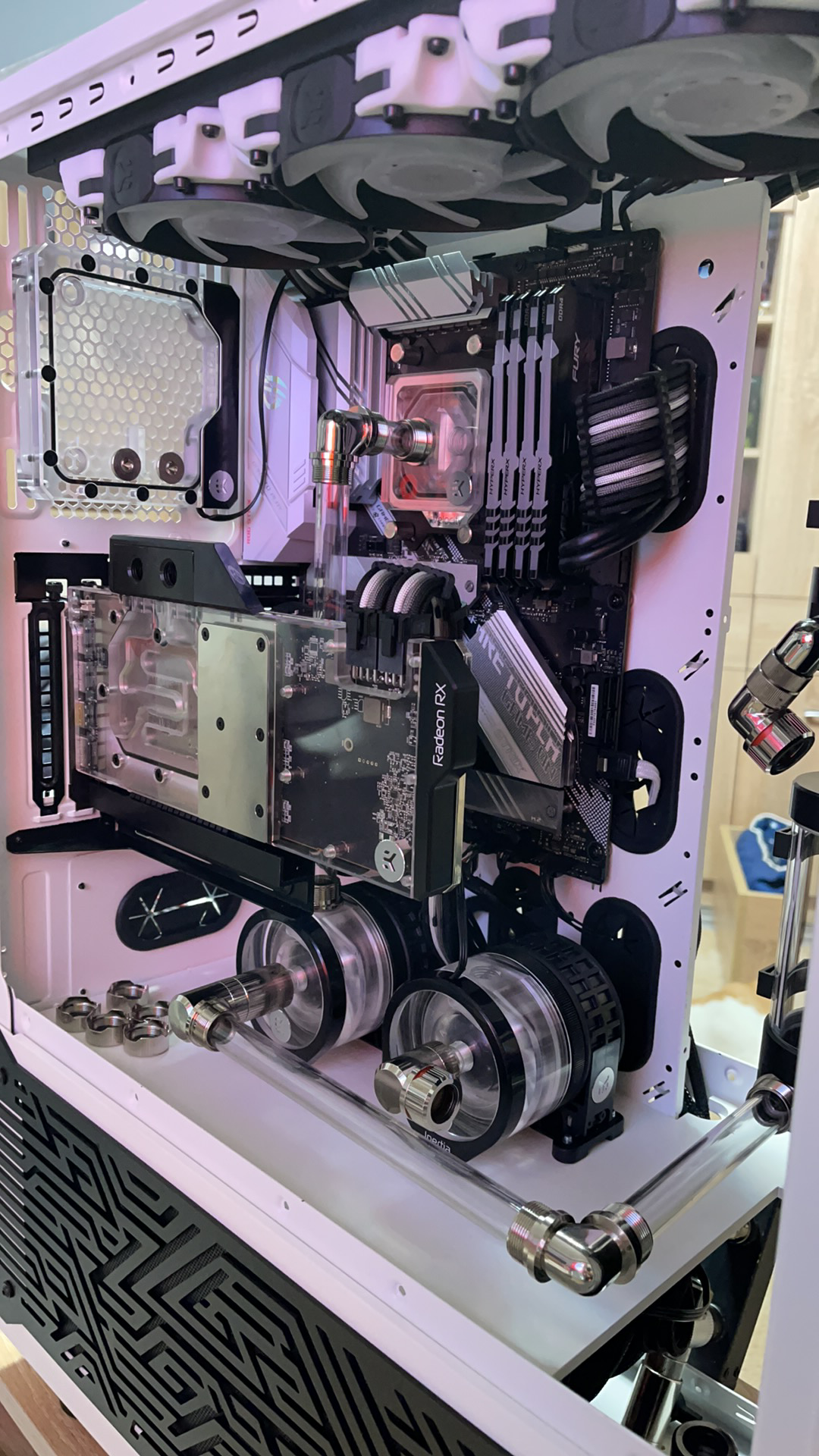 Thermaltake Core X71 White Monster » builds.gg