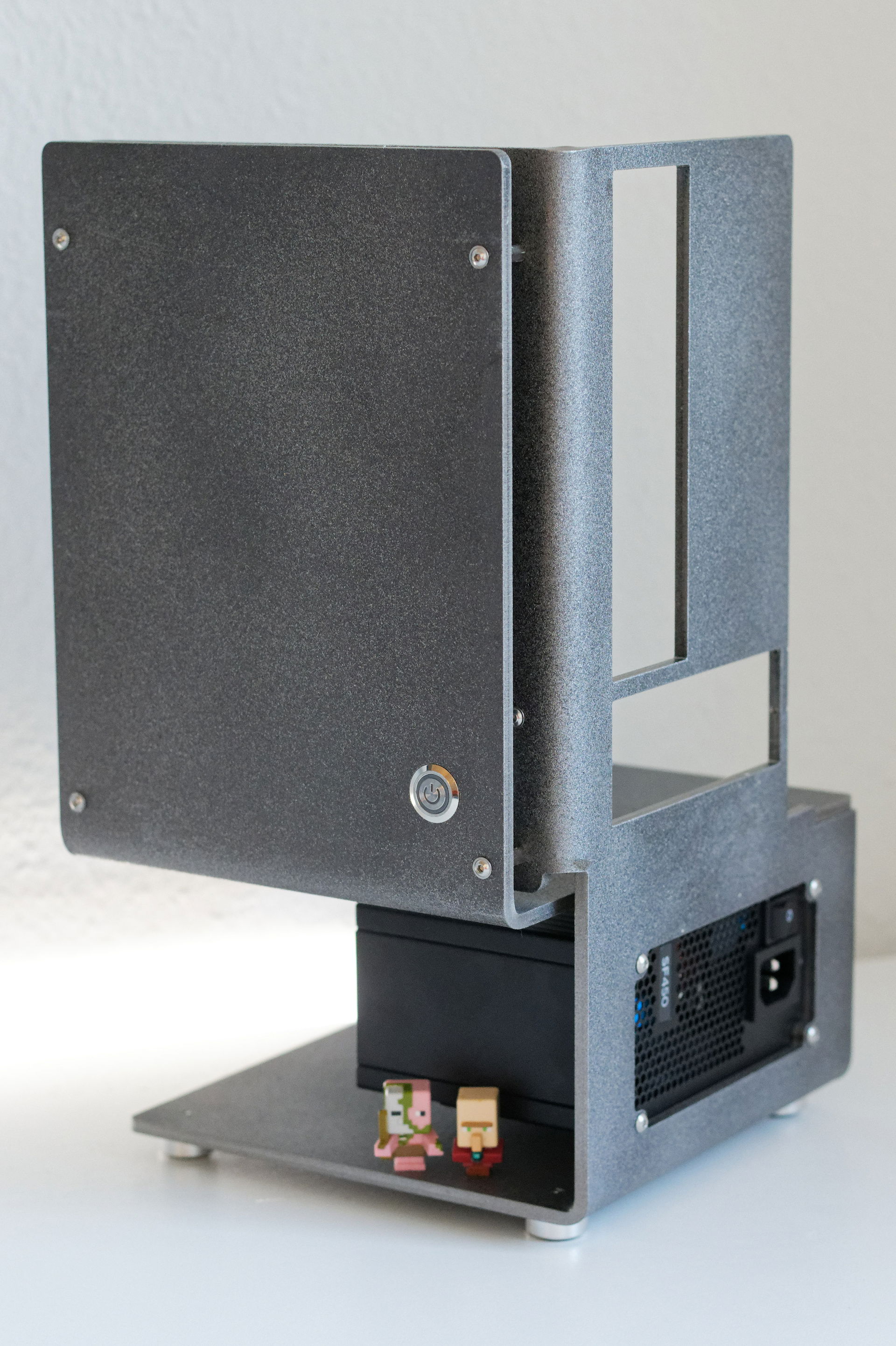 Open Case ITX Sandblasted with clear lacquer » builds.gg