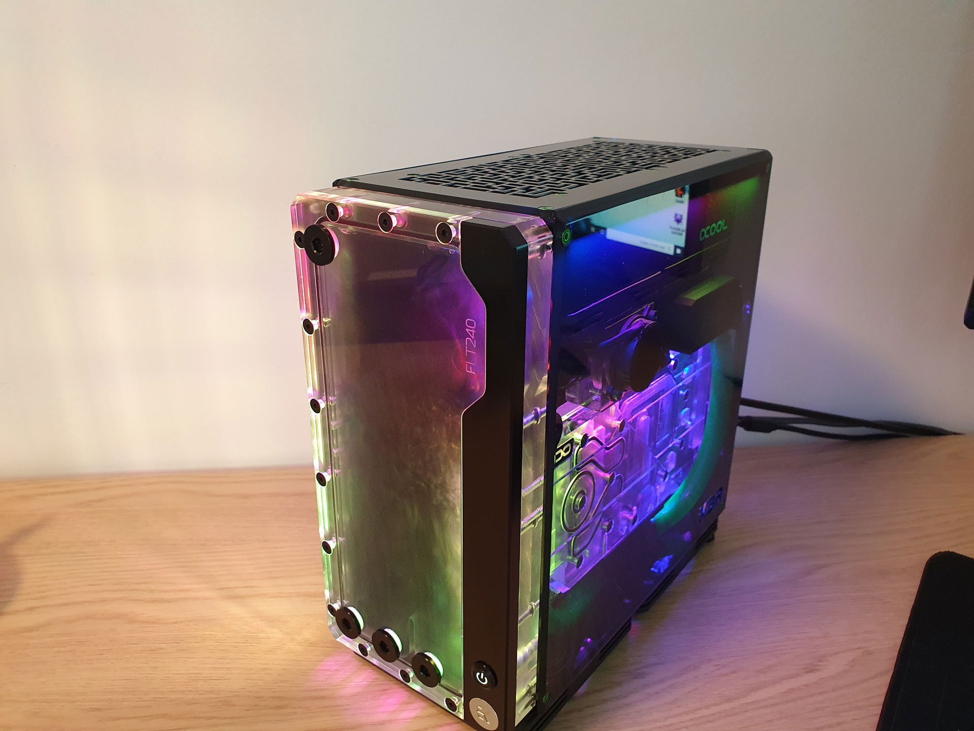 Ekwb front res case 8liter itx » builds.gg