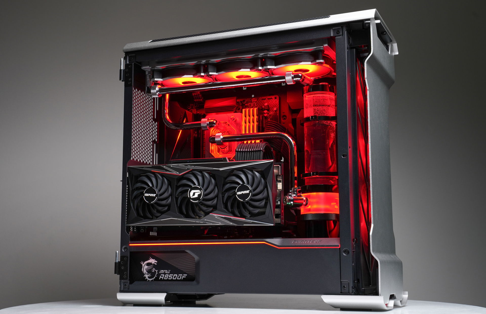 Chromozone Ryzen 9 5900x RTX 3080 Vulcan Custom Watercooled » builds.gg
