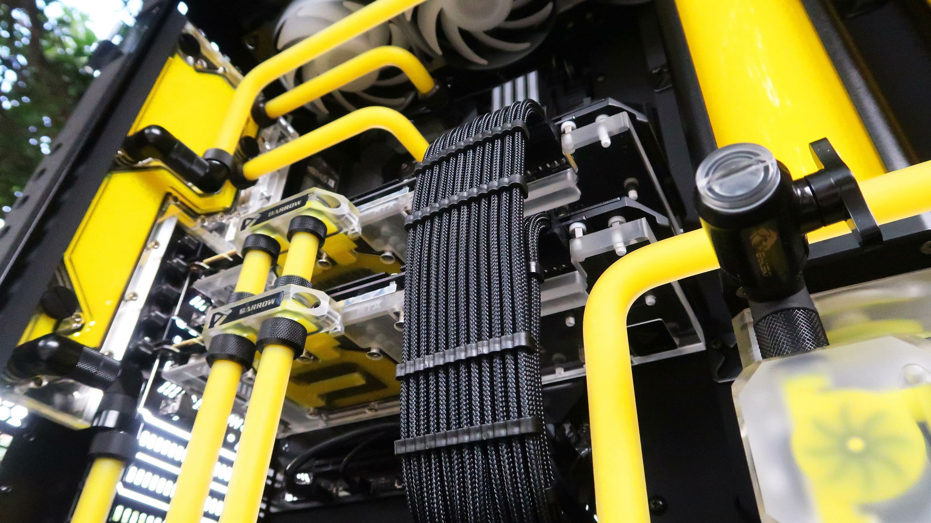 Custom Pc Build #87 "Cyberpunk 2020" An i9 10900k and two Rtx 3090 on a ...