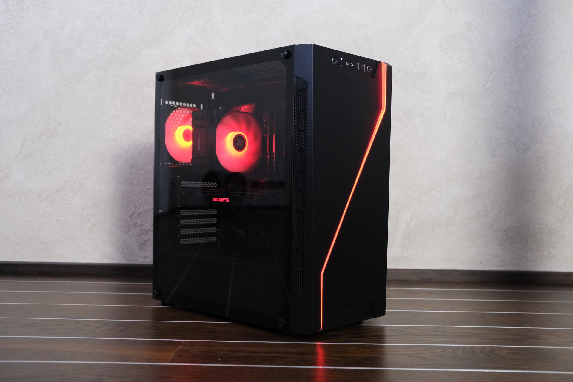 $900 Gaming PC - GTX 1080, Ryzen 5 » builds.gg