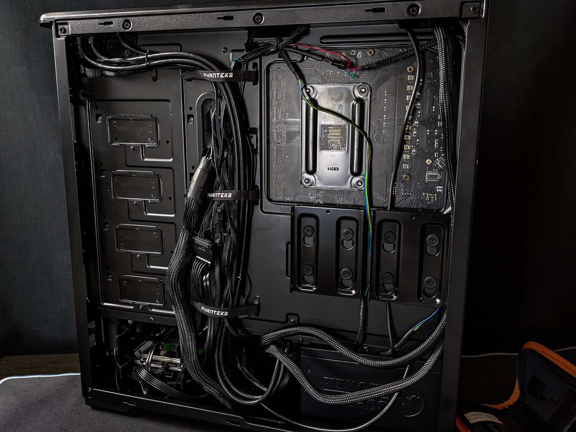 MC0003 - Phenteks P400A AMD Build » builds.gg