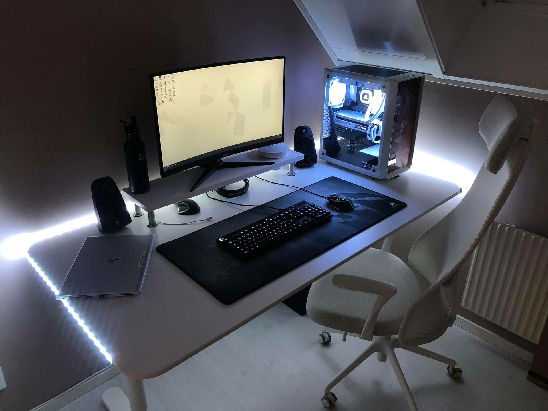 White Meshify C » builds.gg