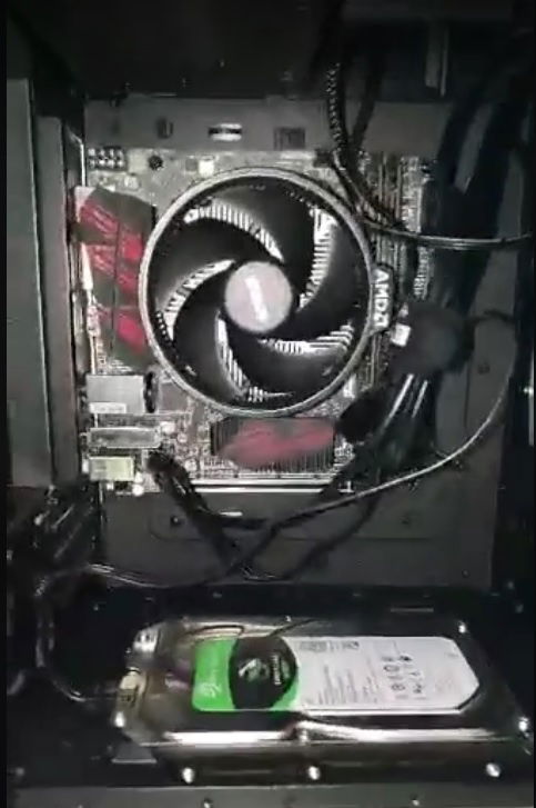 Gaming in the GPU void for another friends birthday. » builds.gg