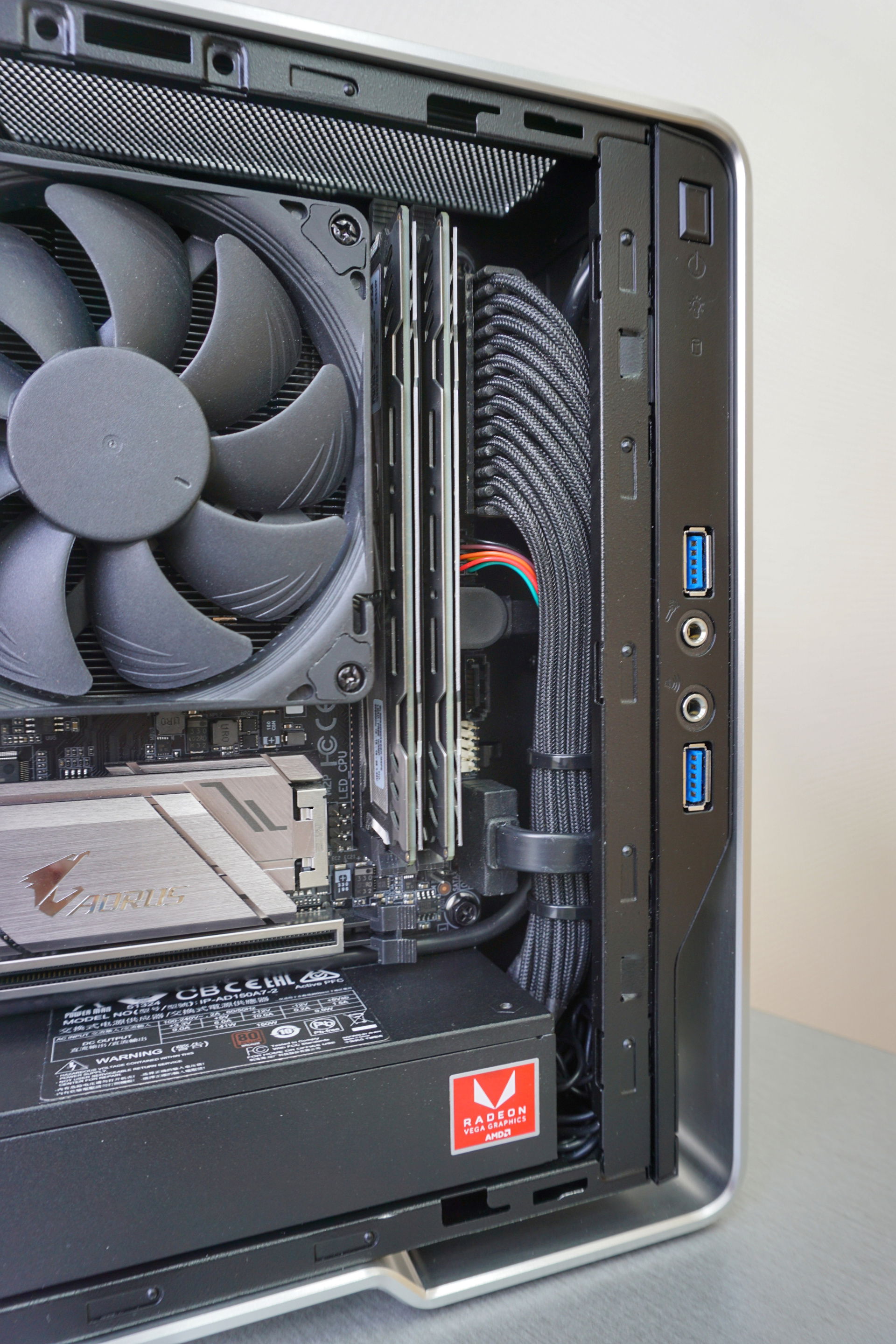 InWin Chopin HTPC » builds.gg