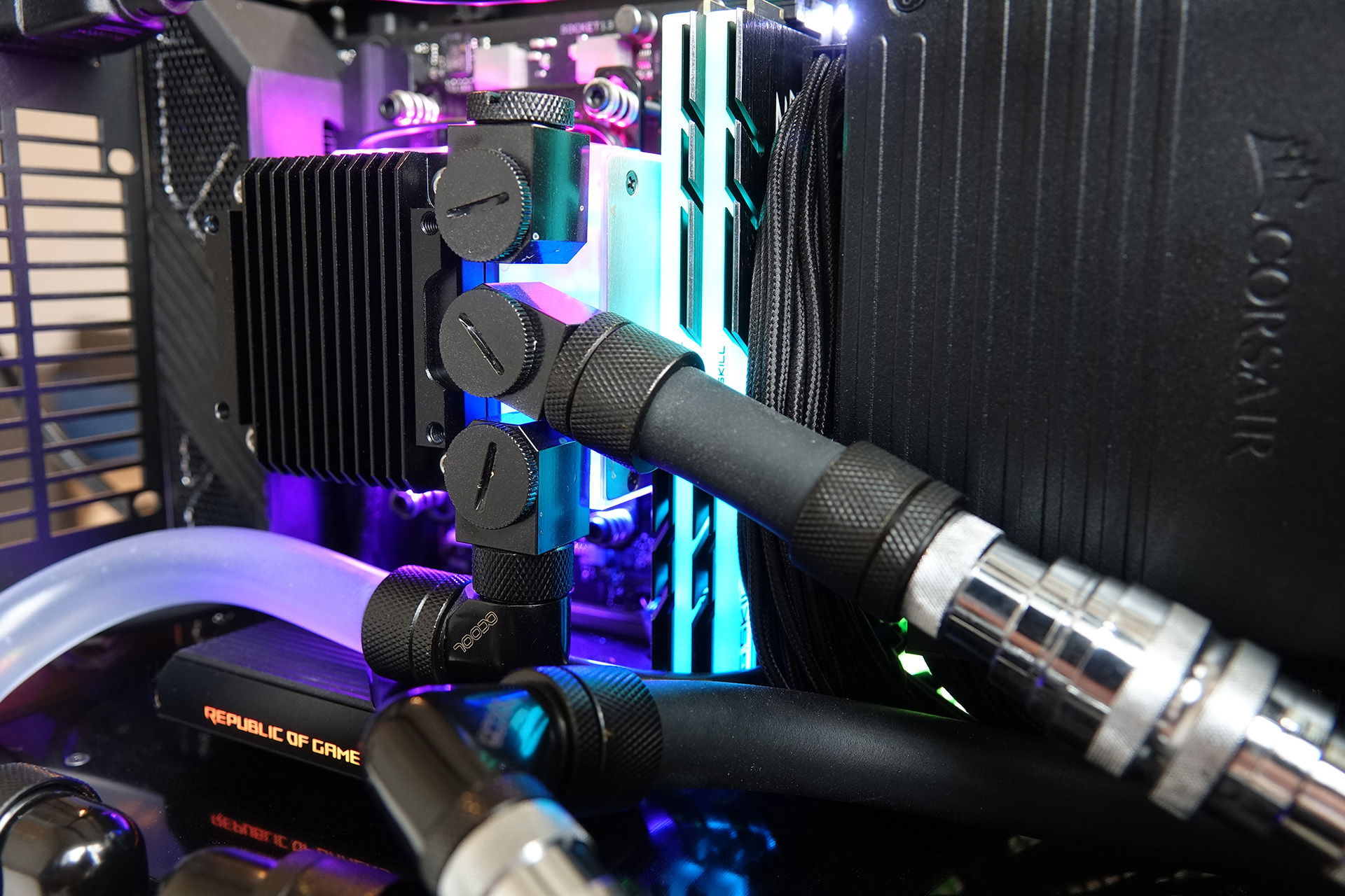 SFF Dual Rad Custom Loop NCase M1 » builds.gg