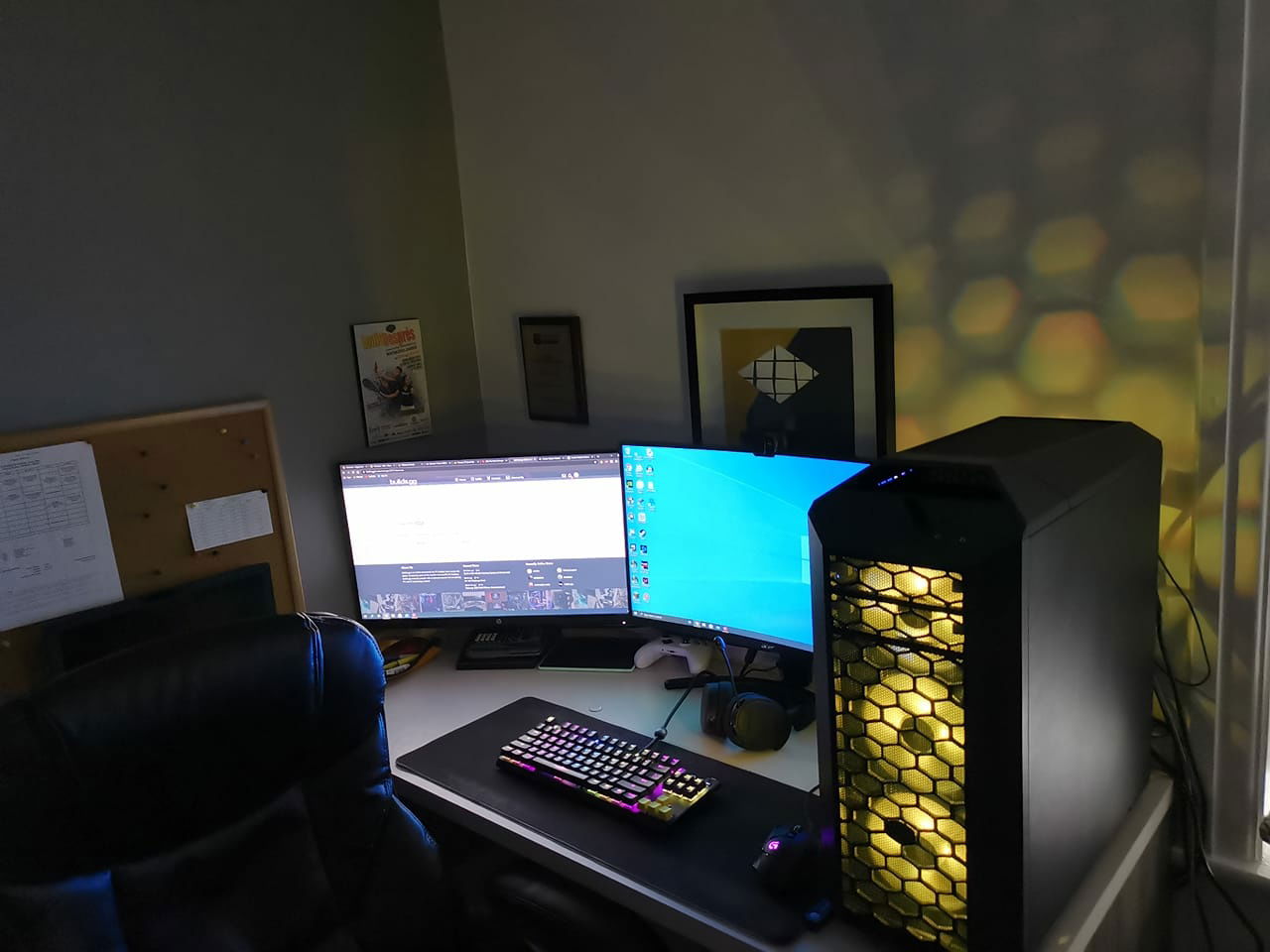 1st build: Black and yellow » builds.gg