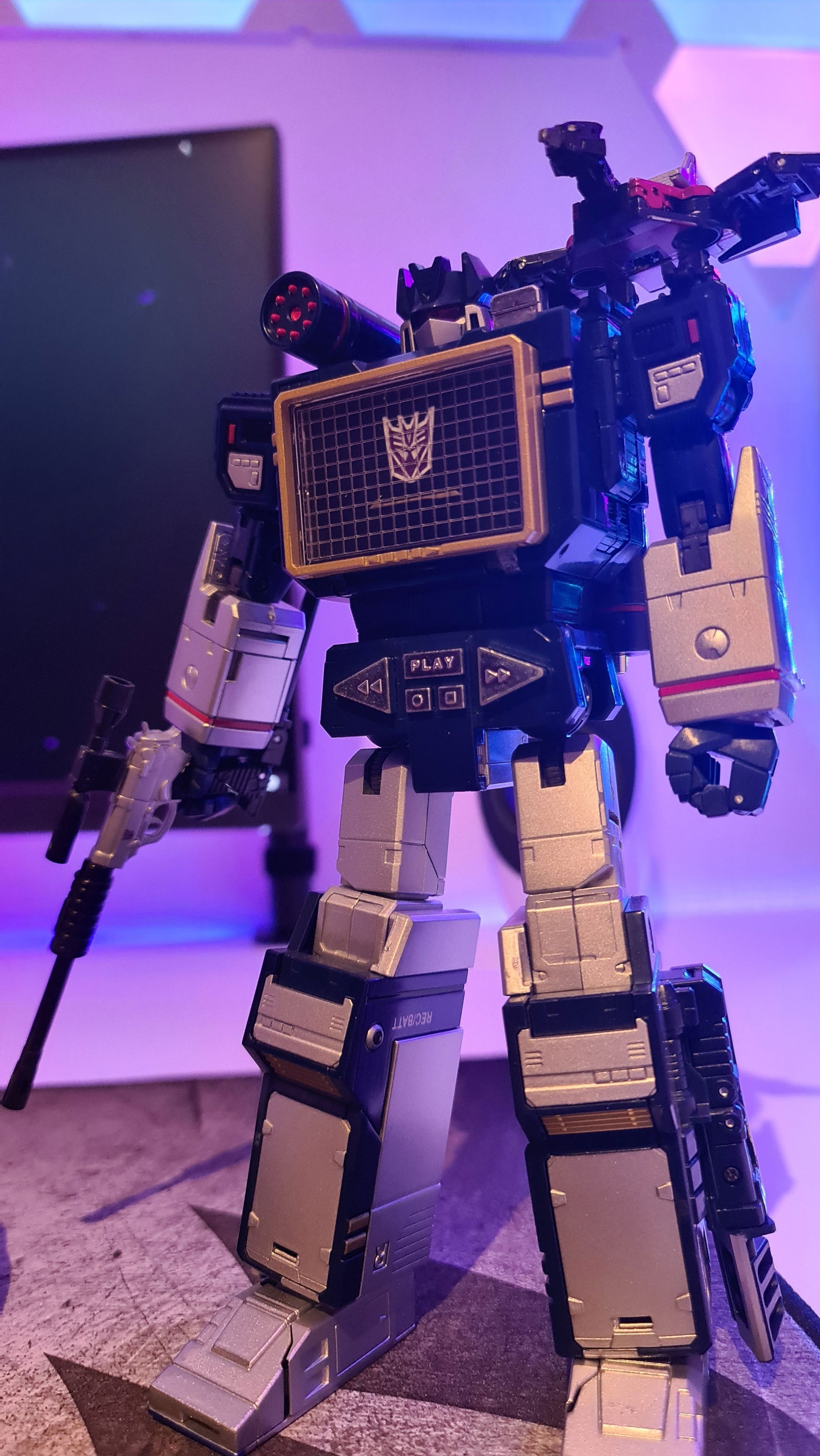 Project Soundwave » builds.gg