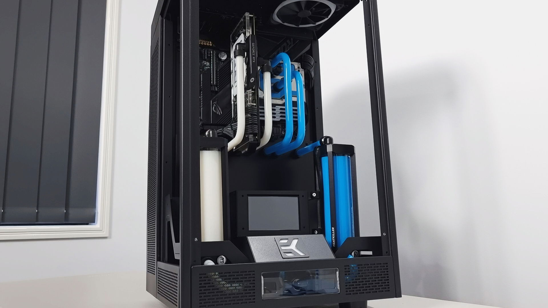 Huge Dual Custom Watercooled PC Front & Back! » builds.gg