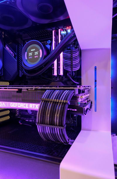 "The Tower" in Electric Purple » builds.gg