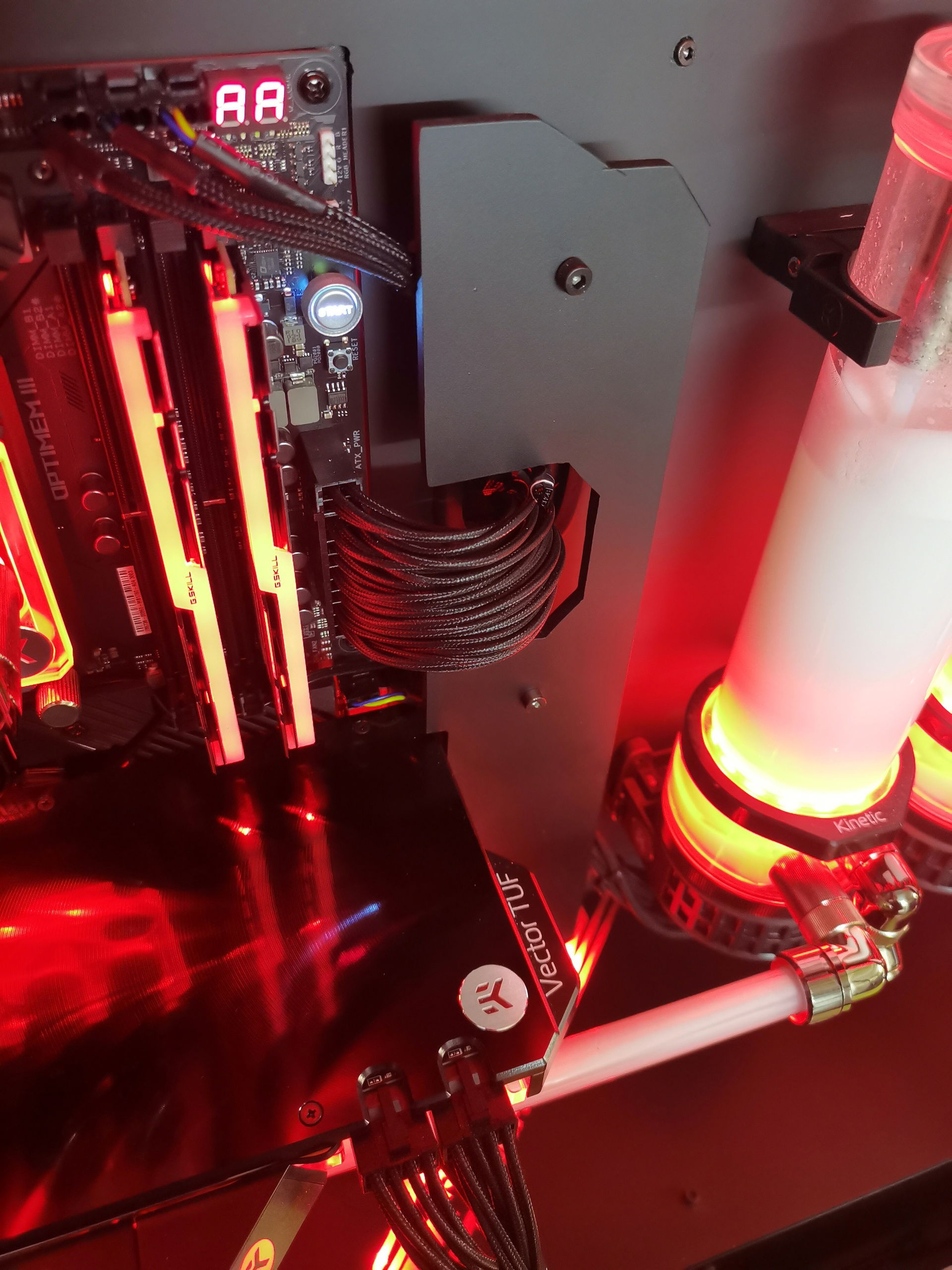 Customer Build. 30 - ROG Zeus » builds.gg