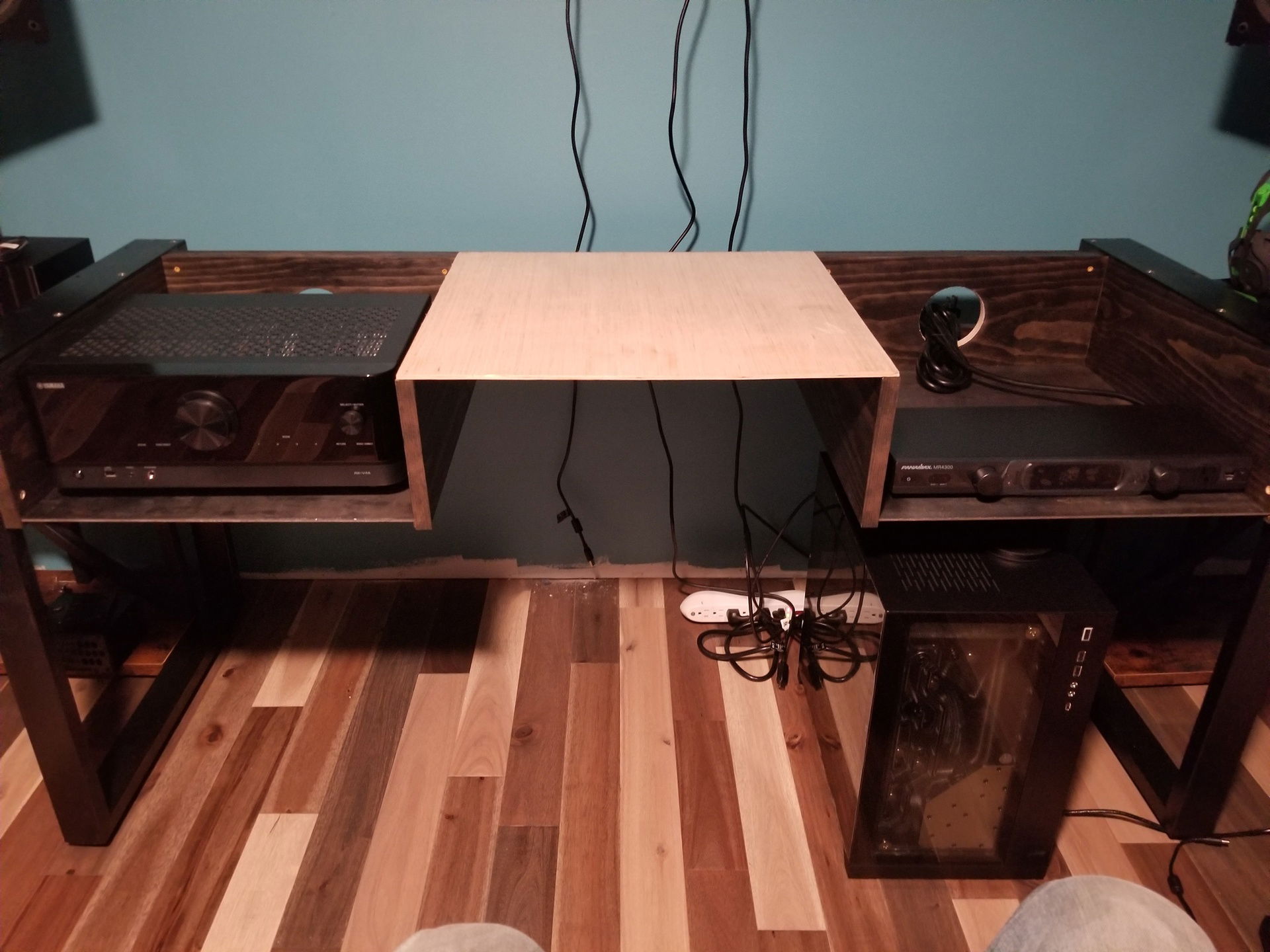 Stainless "pipe dream" PC build w/ custom built desk! » builds.gg