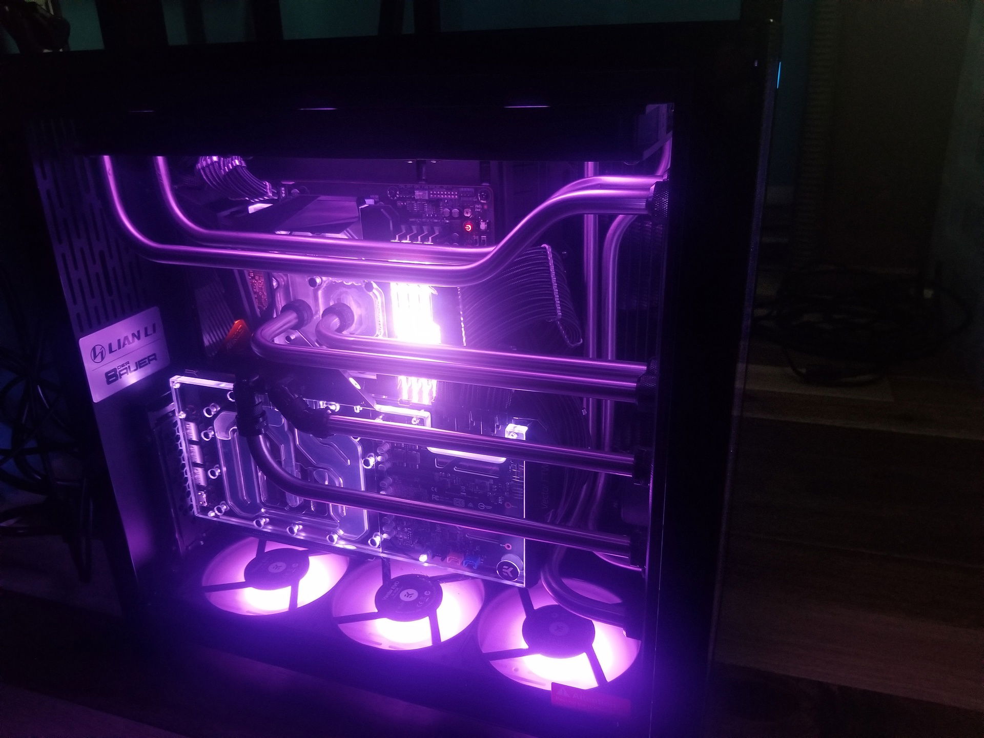 Stainless "pipe dream" PC build w/ custom built desk! » builds.gg