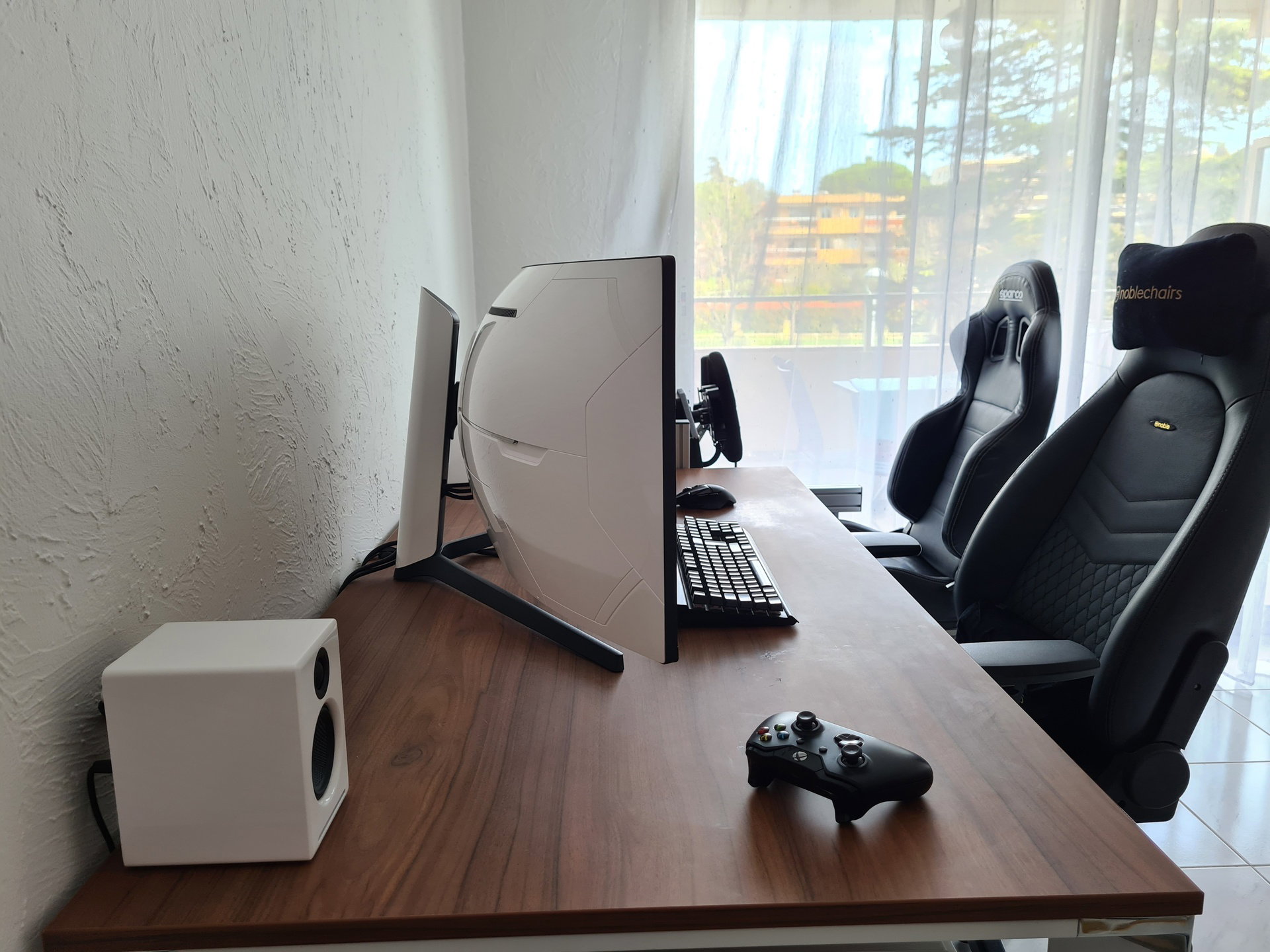 Simple High-end PC » builds.gg