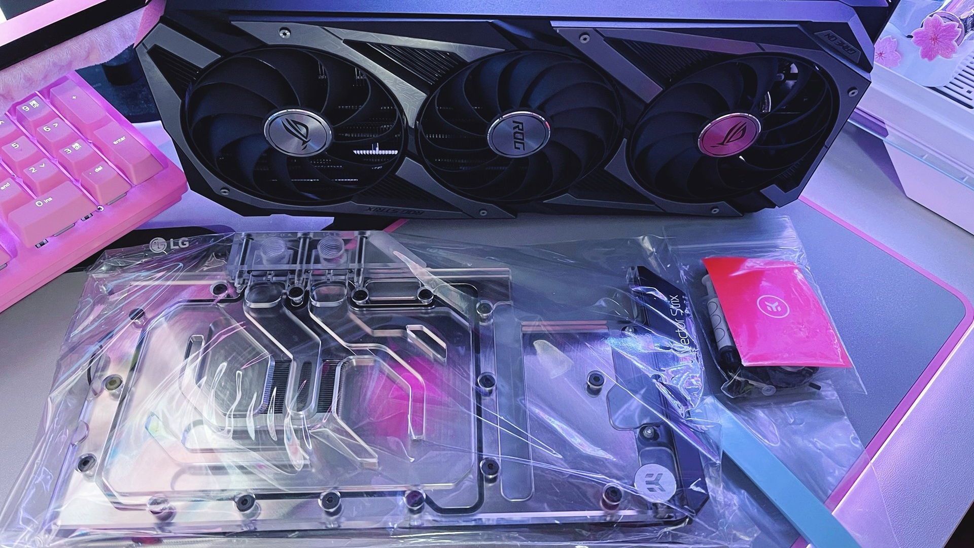 Dollhouse PC (Pink) » builds.gg