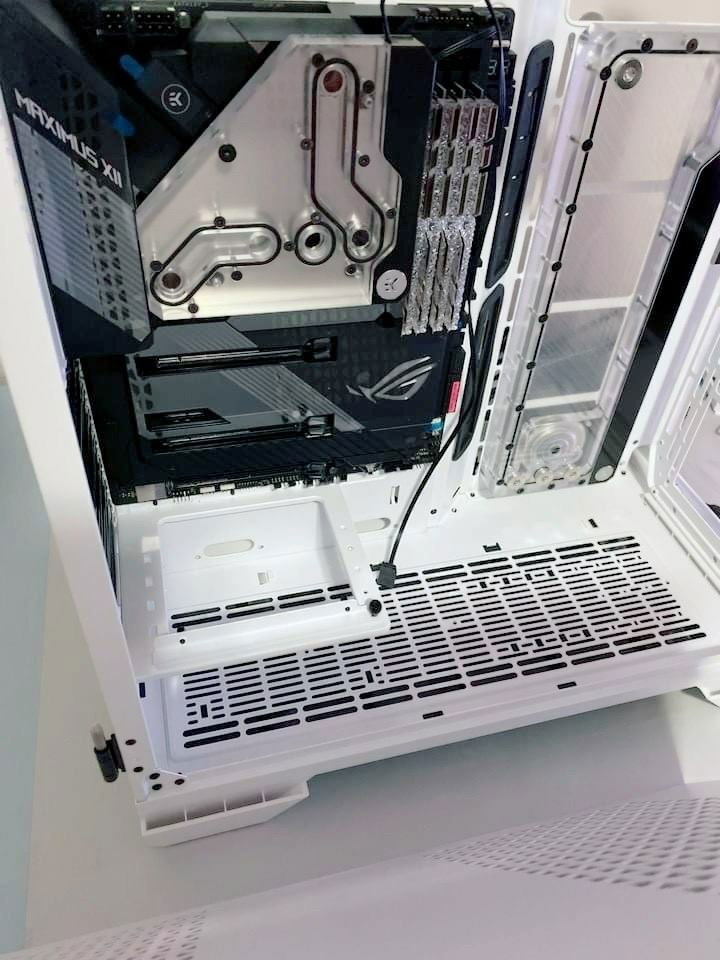 Dollhouse PC (Pink) » builds.gg